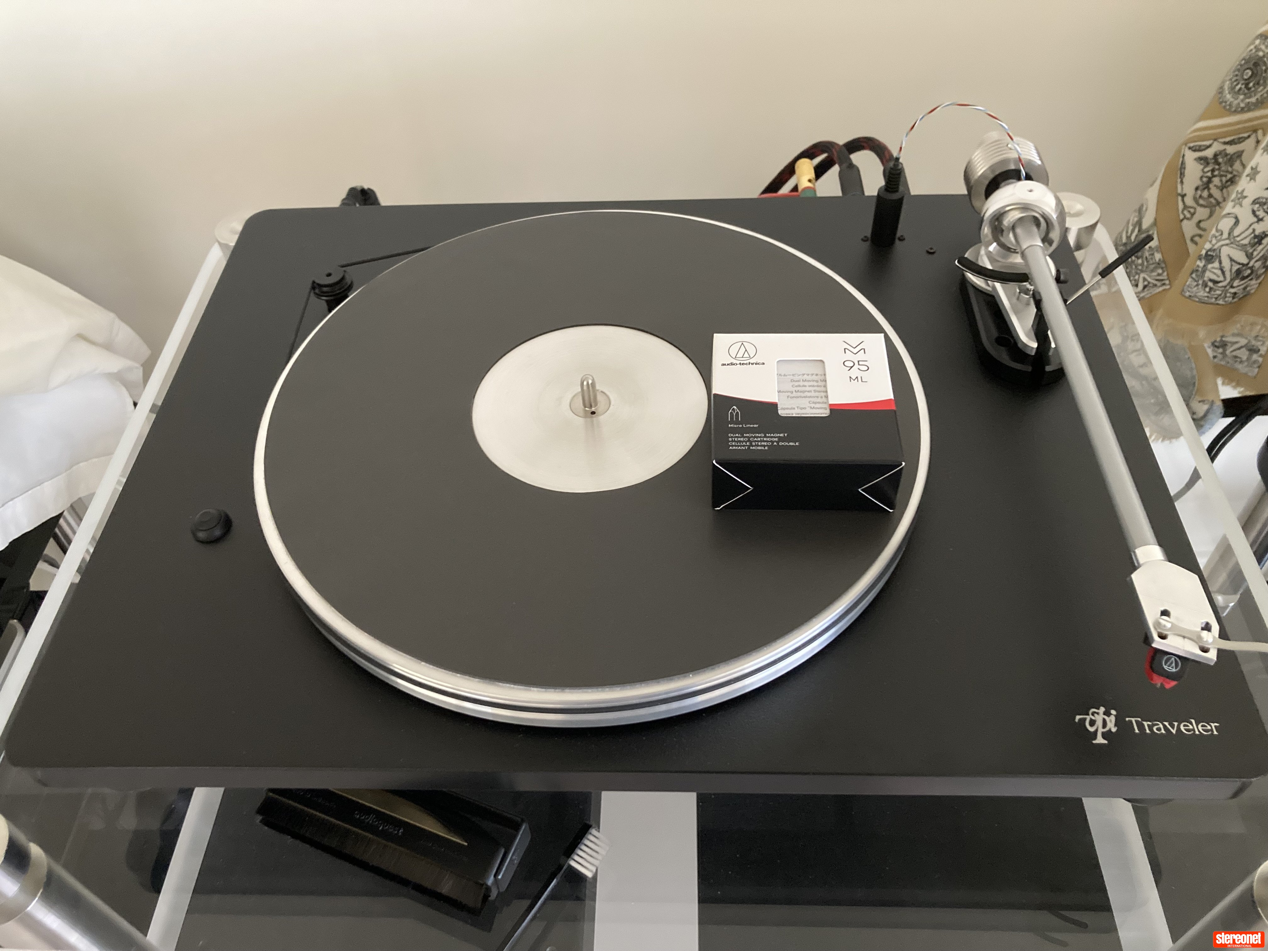 VPI Industries Traveller V2 Turntable and Tonearm Package - Turntables ...