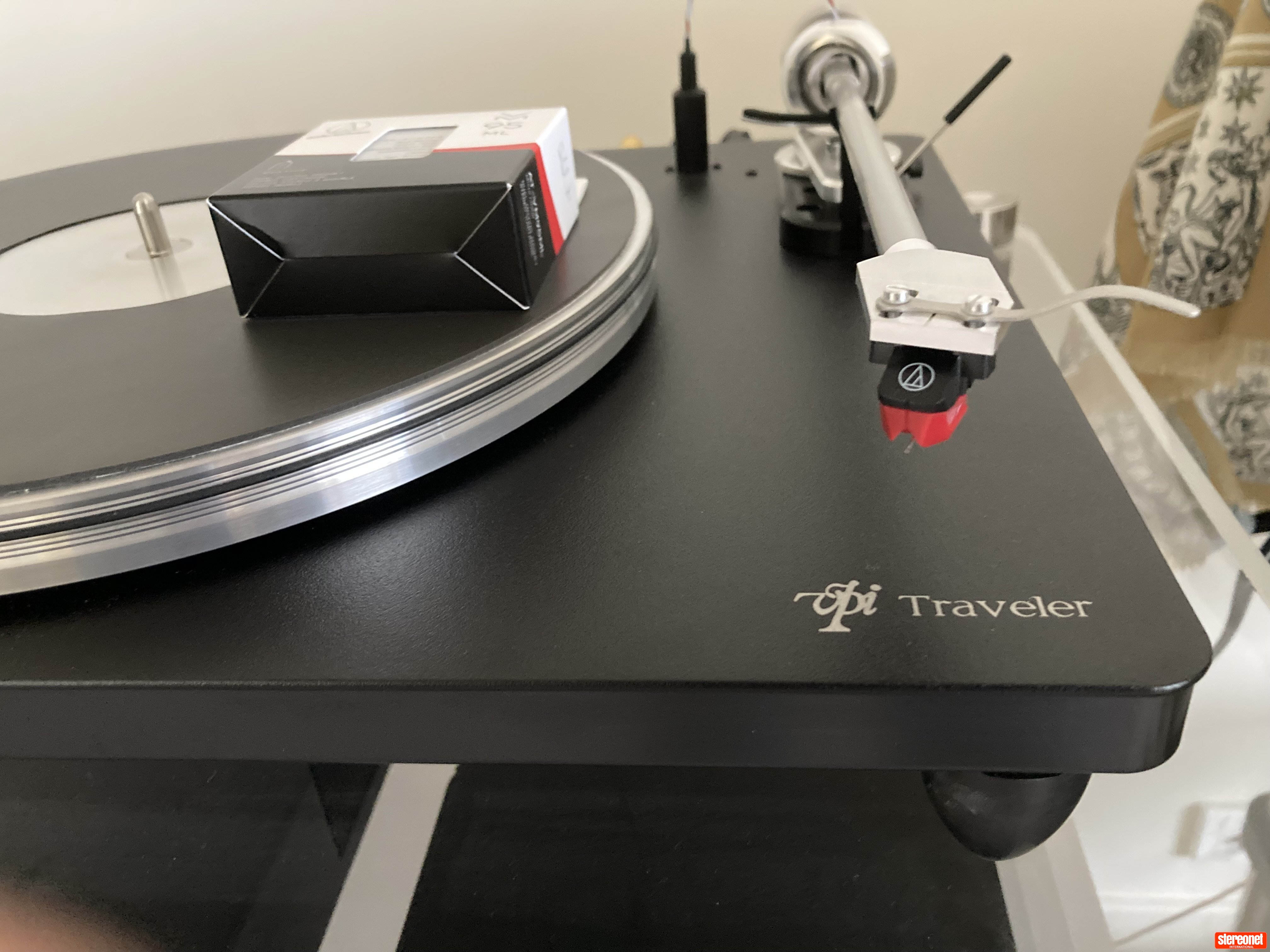 VPI Industries Traveller V2 Turntable and Tonearm Package - Turntables ...