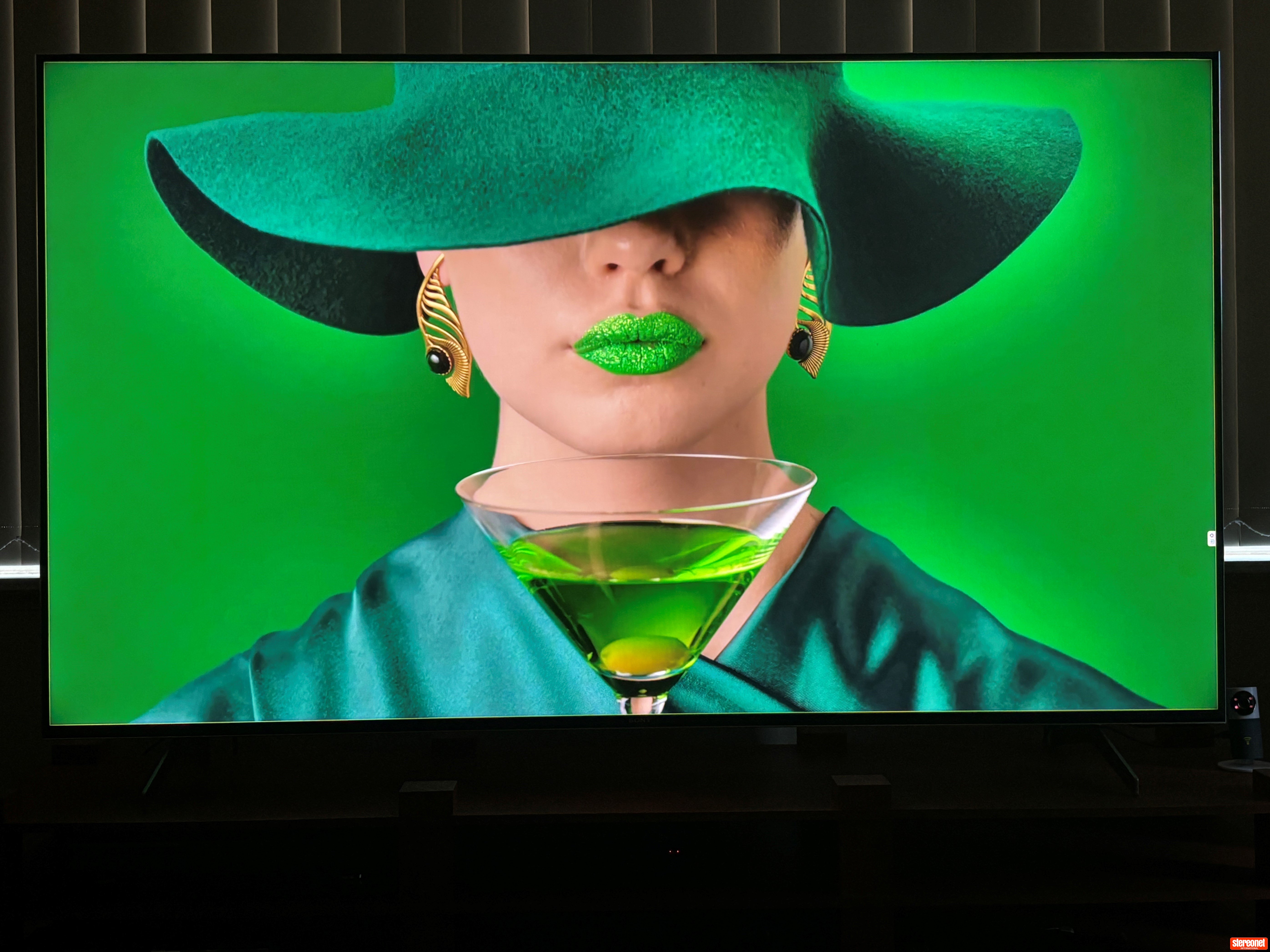 Sony X90H Television - Televisions - StereoNET