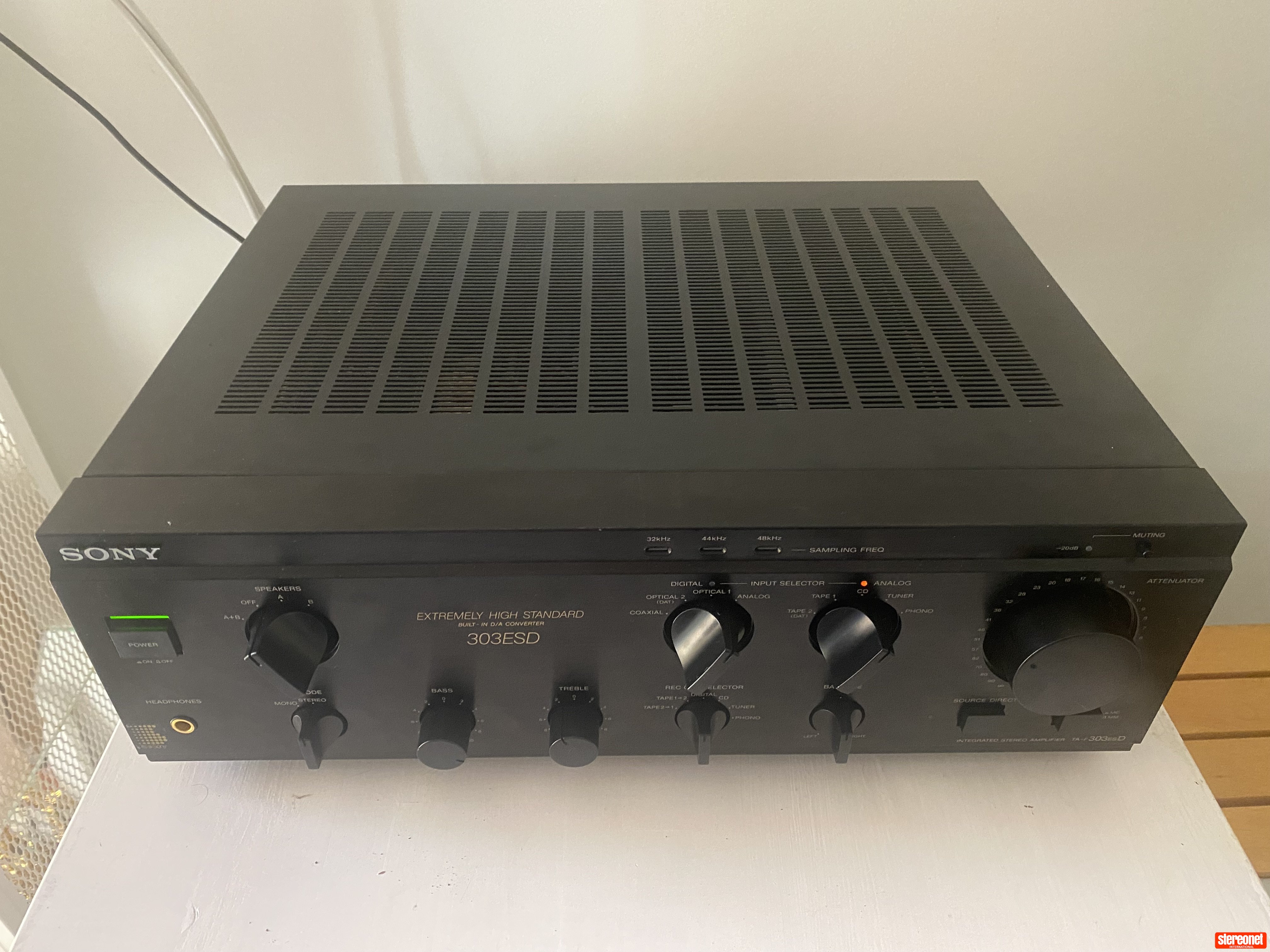 Sony 330 ESD Integrated Amplifier (Solid State) - Integrated Amplifiers ...