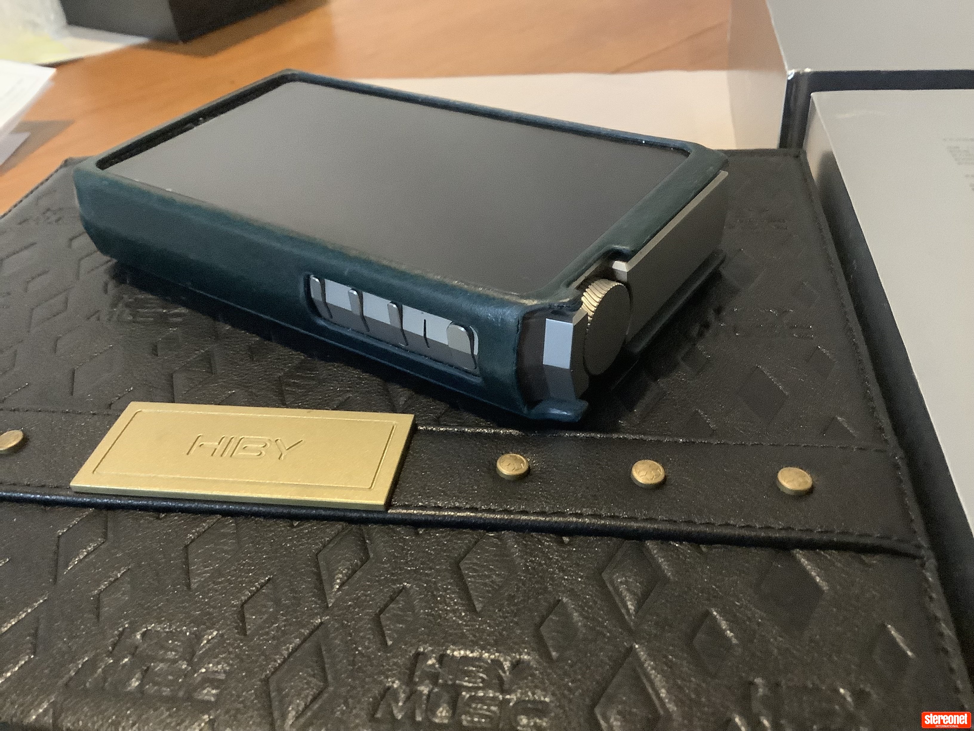 Hiby RS8 Digital Audio Player (DAP) - Digital Audio Players - StereoNET