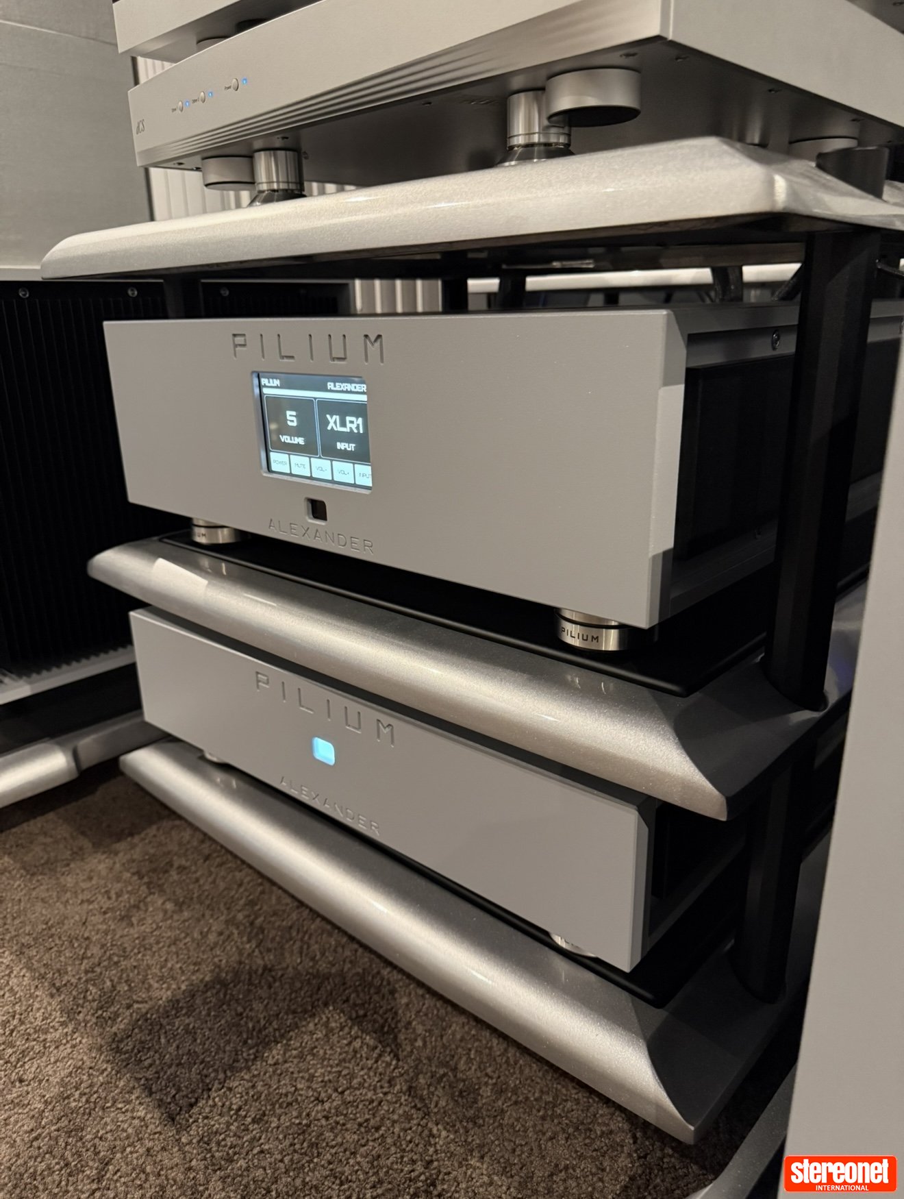 Pilium Alexander Pre / Power Combination - Pre Amplifiers - StereoNET