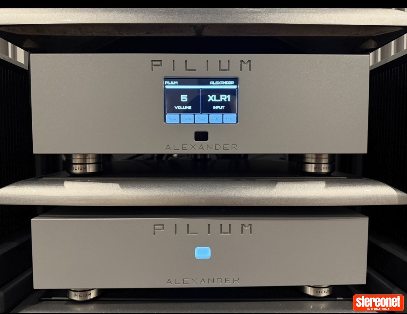 Pilium Alexander Pre / Power Combination - Pre Amplifiers - StereoNET