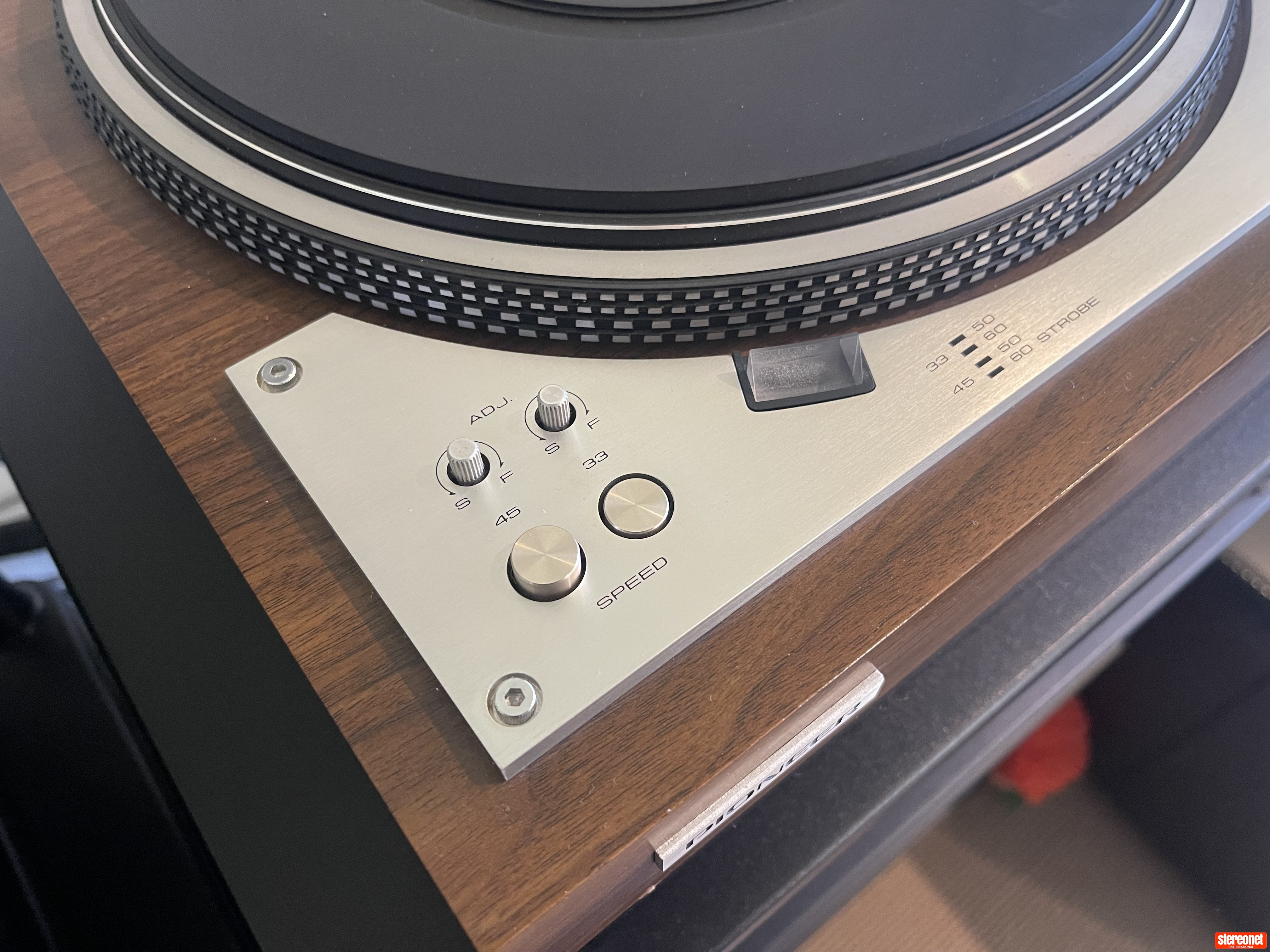 Pioneer PL-530 Turntable - Turntables & Record Players - StereoNET