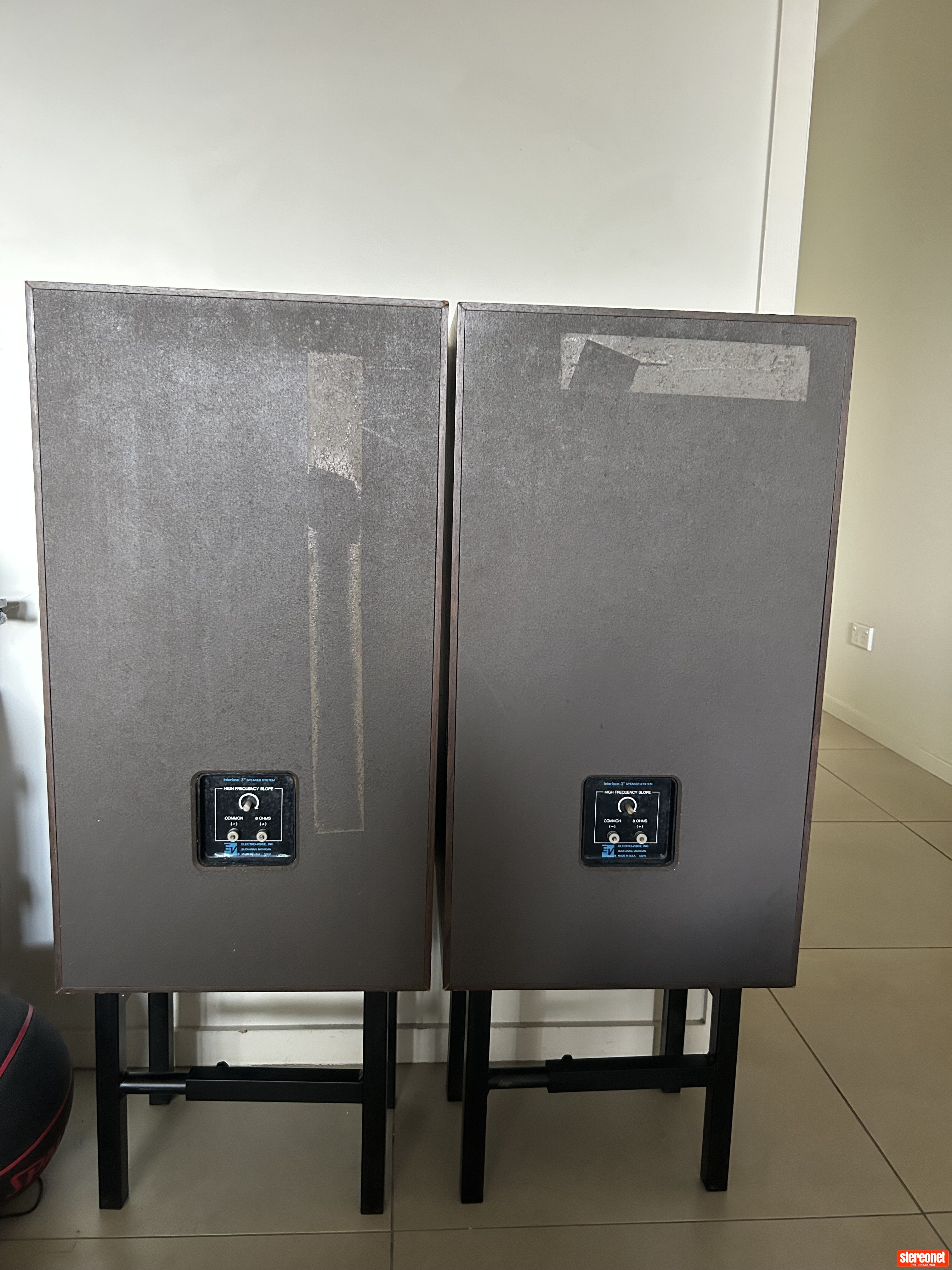 Electrovoice Interface 3 Standmount Loudspeakers - Floorstanders ...