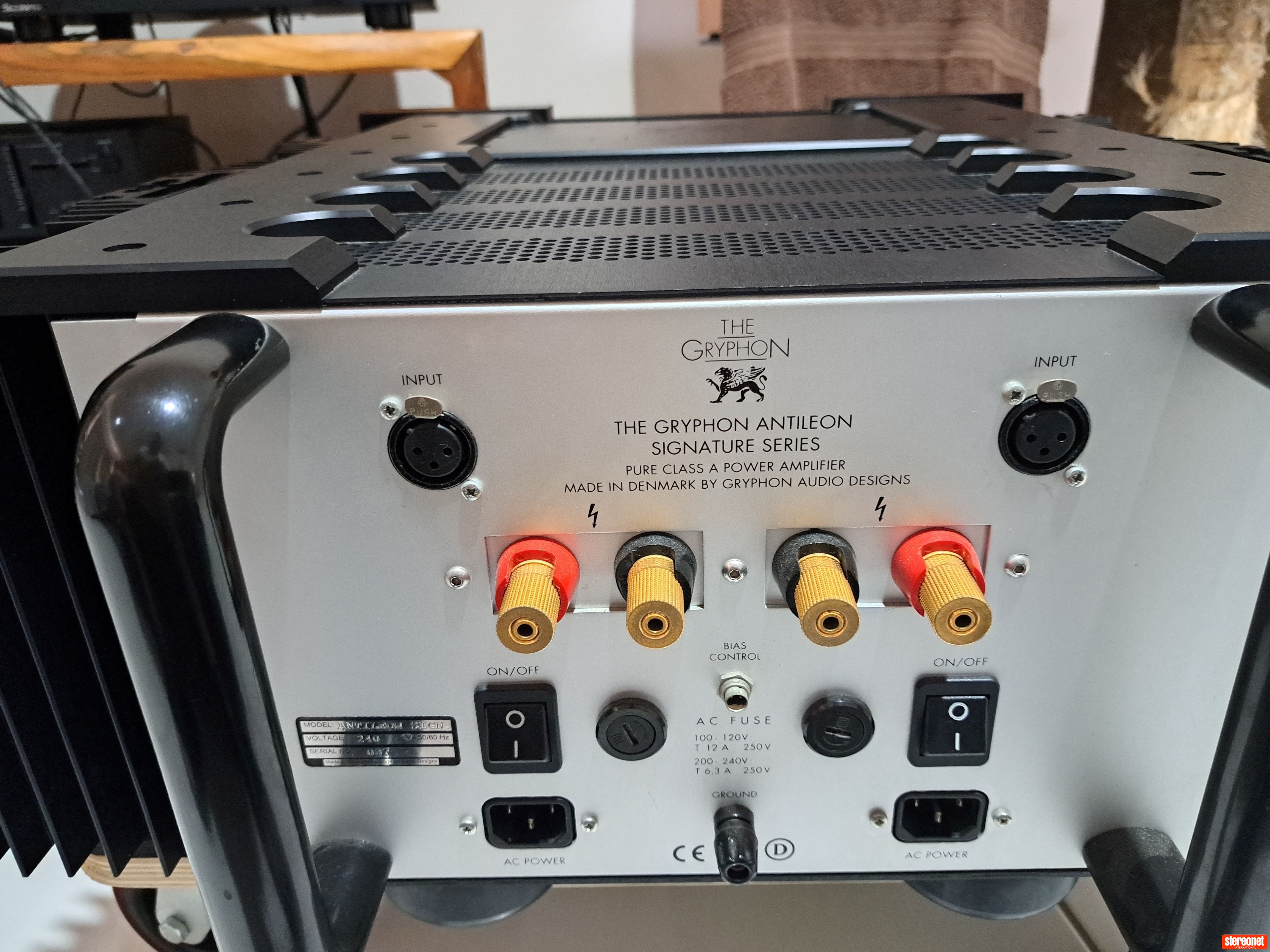 Gryphon Audio Antileon Signature Class A Stereo Power Amplifier ...