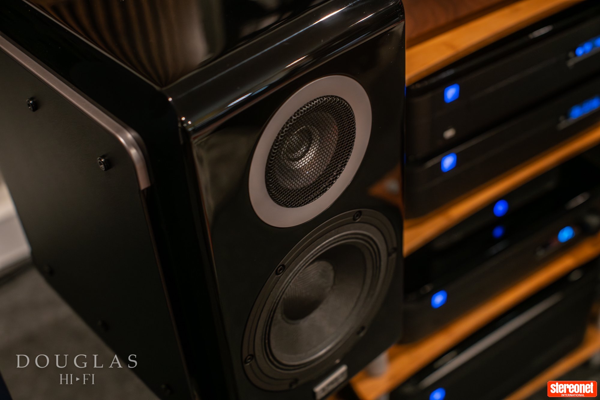 TAD - Technical Audio Devices ME-1 (BLACK) Standmount Loudspeakers ...