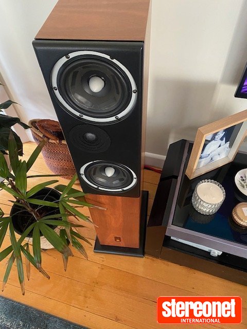 Legend Acoustics kantu 3/4 Floorstanding Loudspeakers - Floorstanders ...