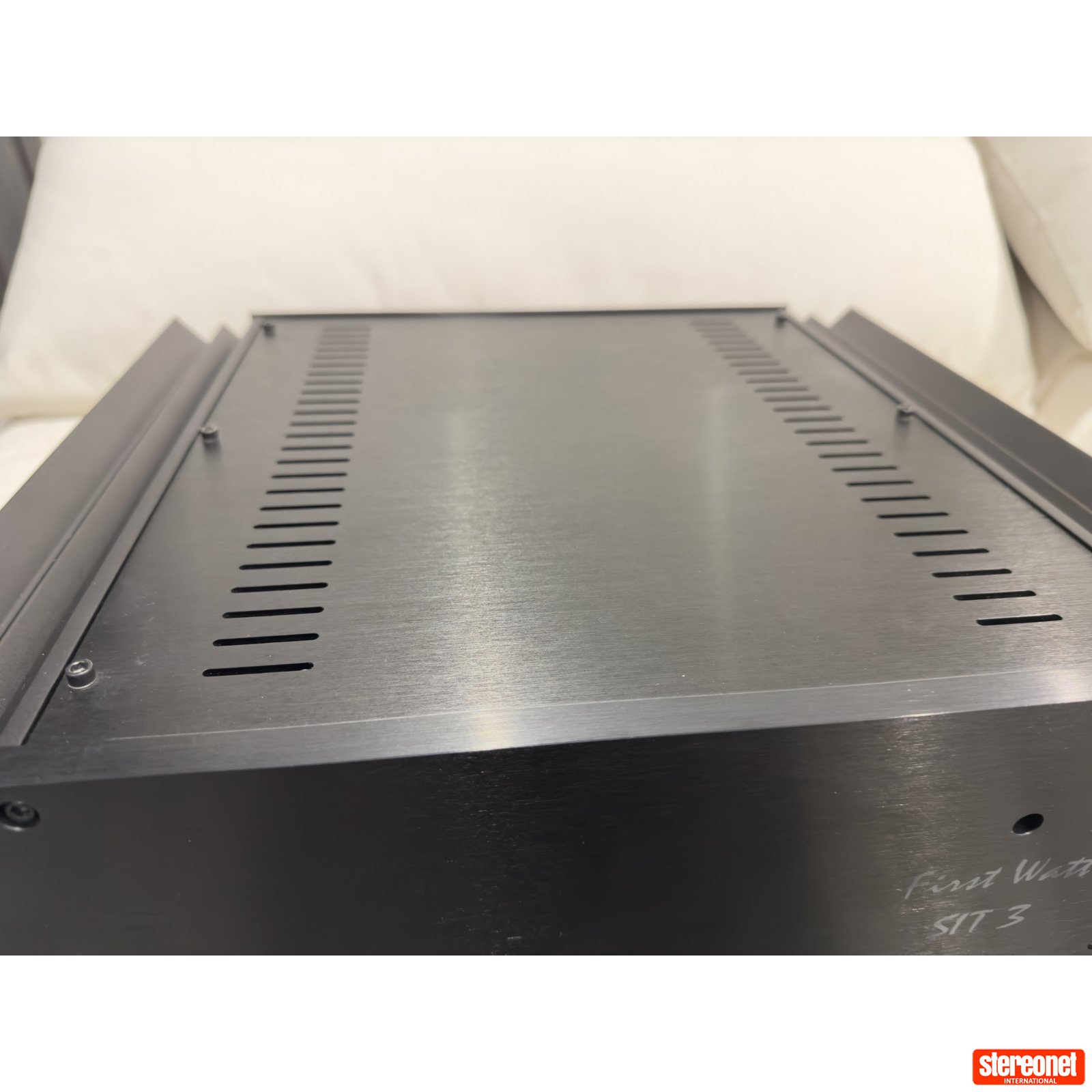 First Watt SIT3 Power Amplifier - Power Amplifiers - StereoNET