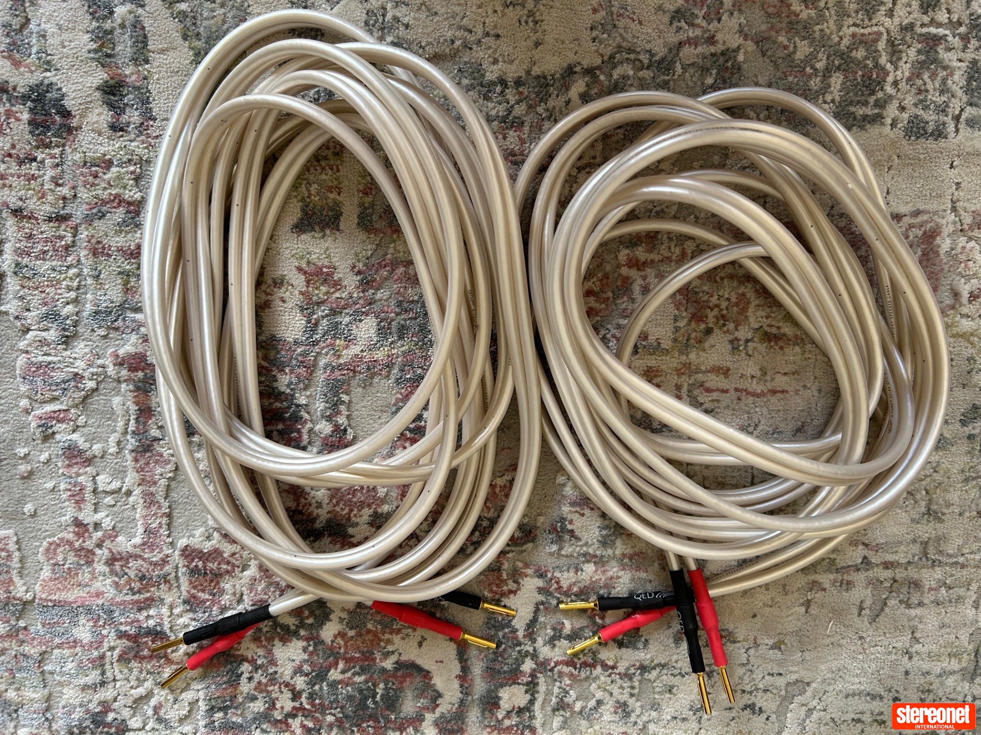 QED XT40 Speaker Cables - Speaker Cables - StereoNET