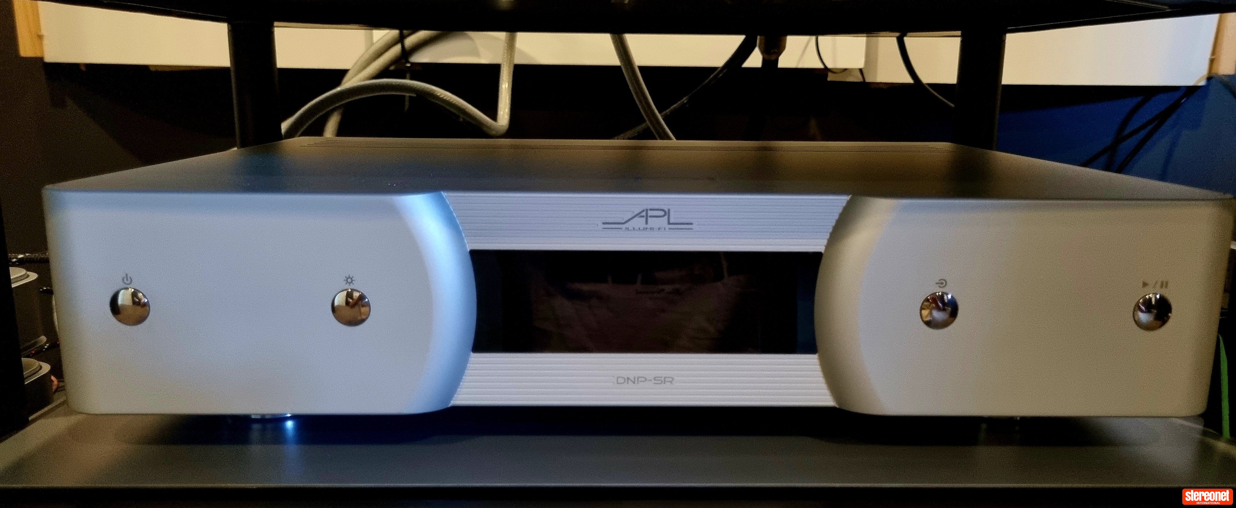 APL Hi-Fi DSD-SR mk.2 + DNP-SR mk.2 Digital Analog Converter (DAC ...