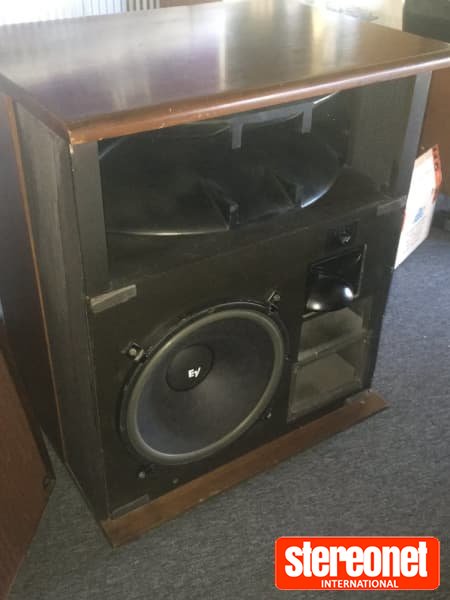 Electrovoice Sentry iii Floorstanding Loudspeakers - Floorstanders ...