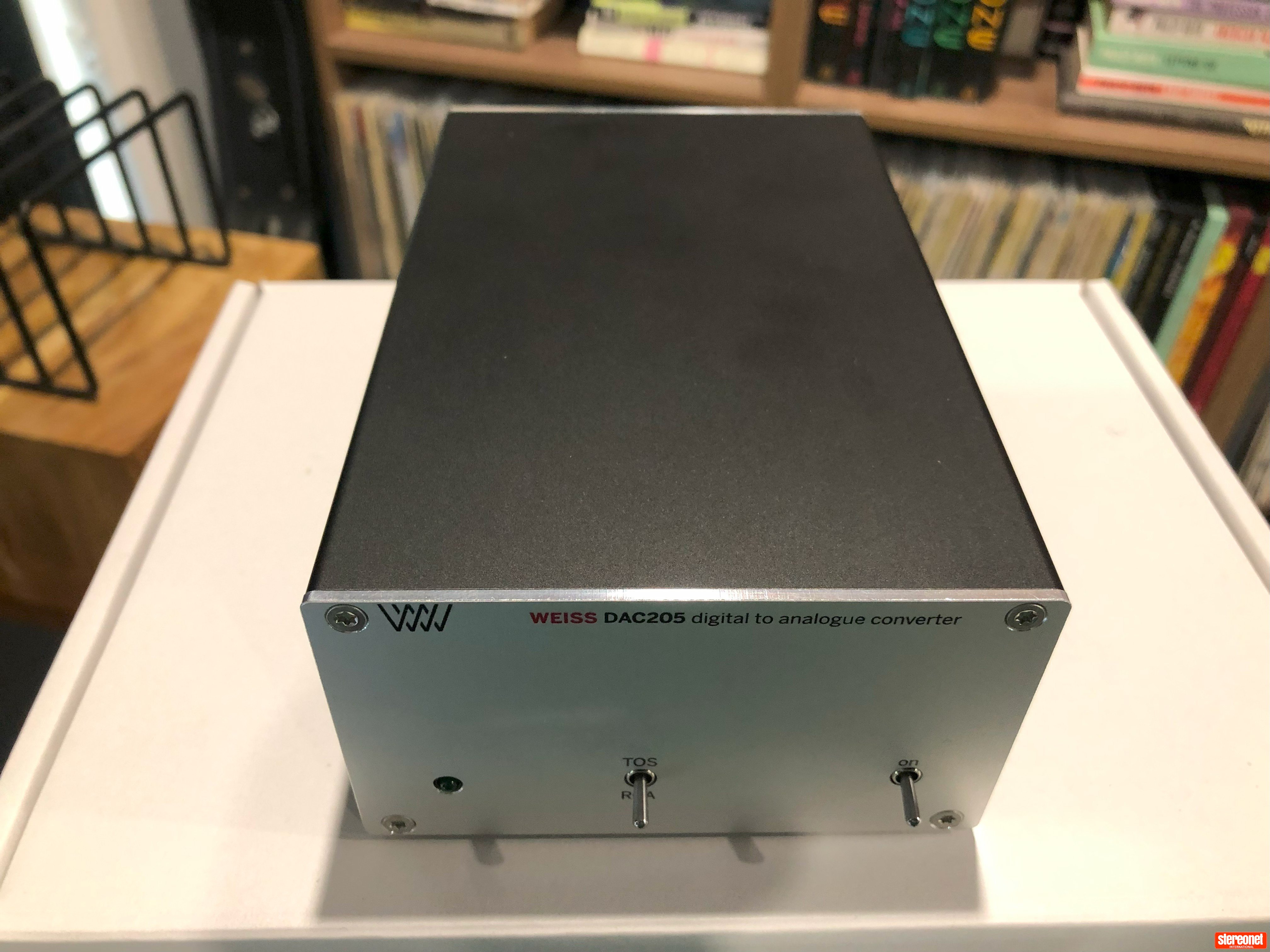 Weiss DAC 205 Digital Analog Converter (DAC) - DACs and Streamers ...