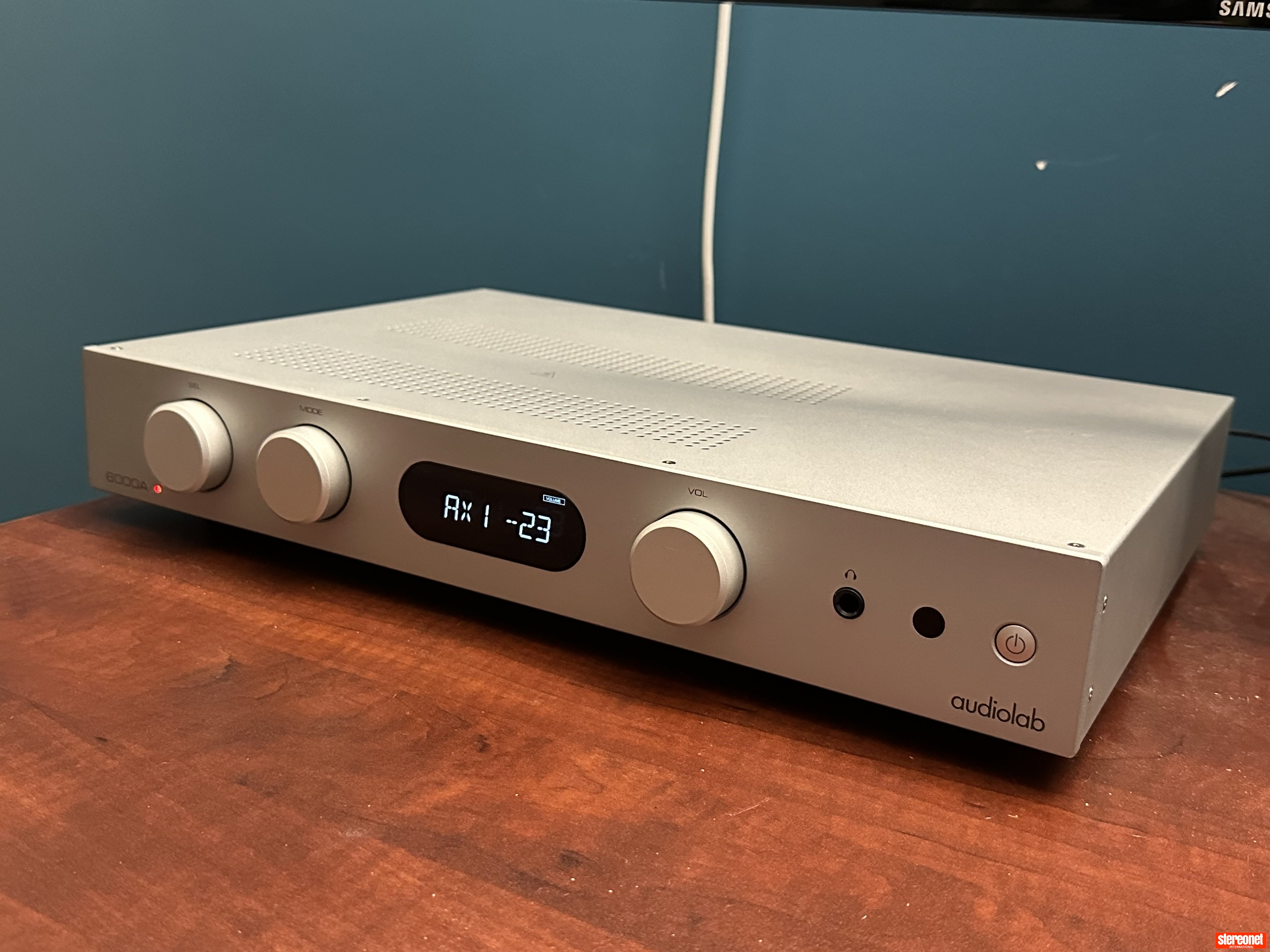 Audiolab 6000A Integrated Amplifier (Solid State) - Integrated ...