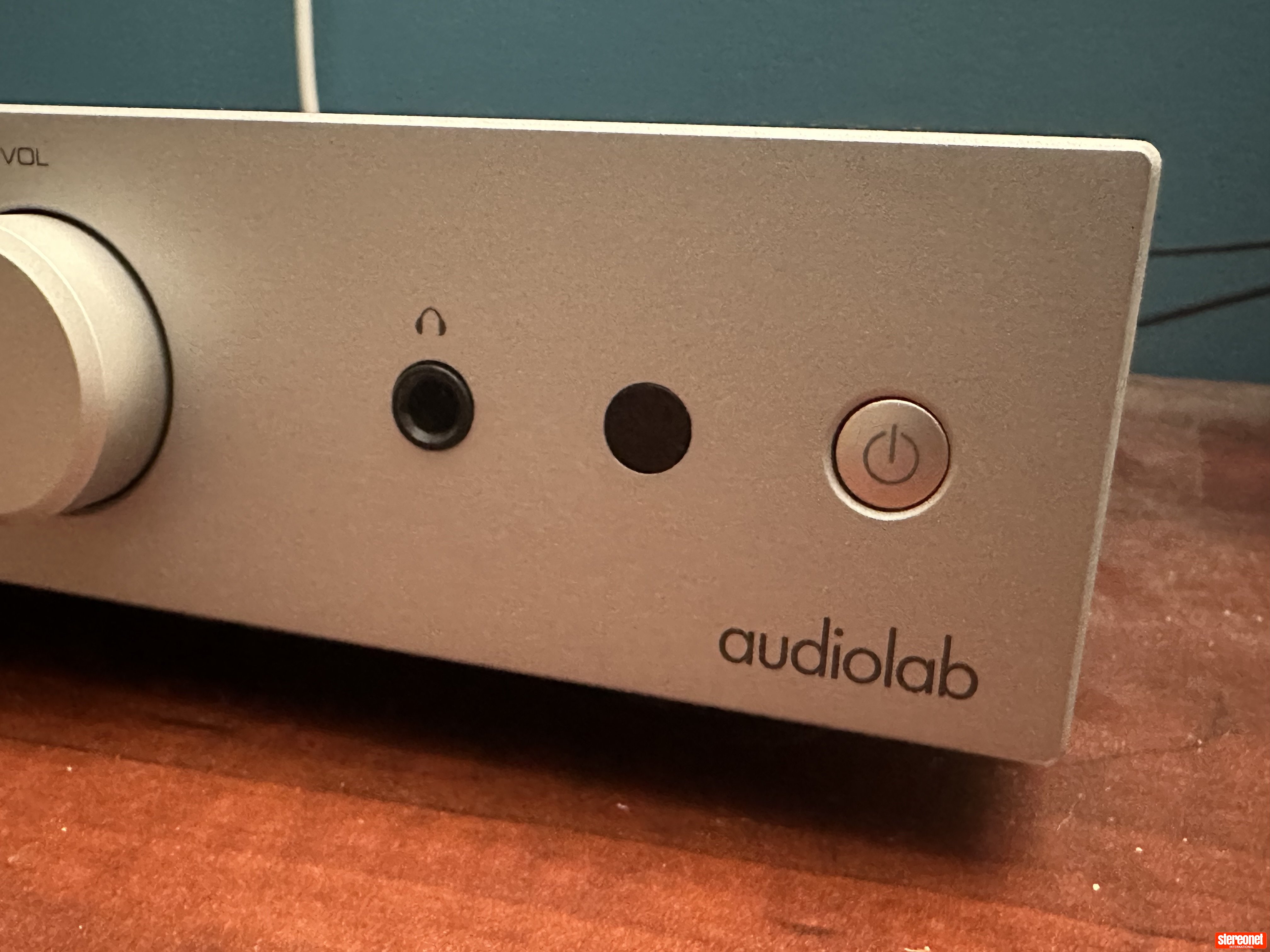 Audiolab 6000A Integrated Amplifier (Solid State) - Integrated ...