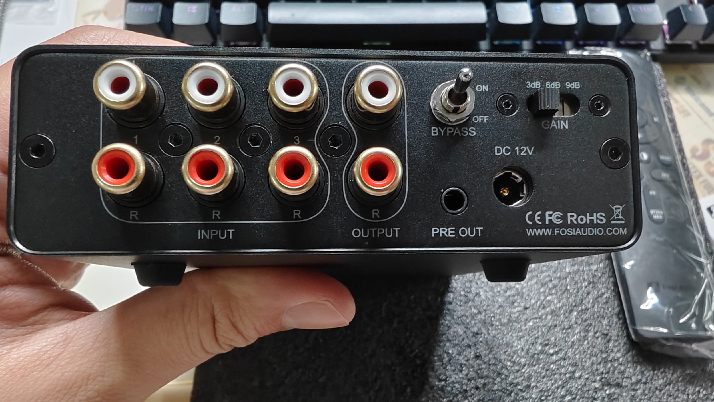 Fosi Audio P4 Preamplifier - Stereo Amplifiers & Pre-Amps - StereoNET