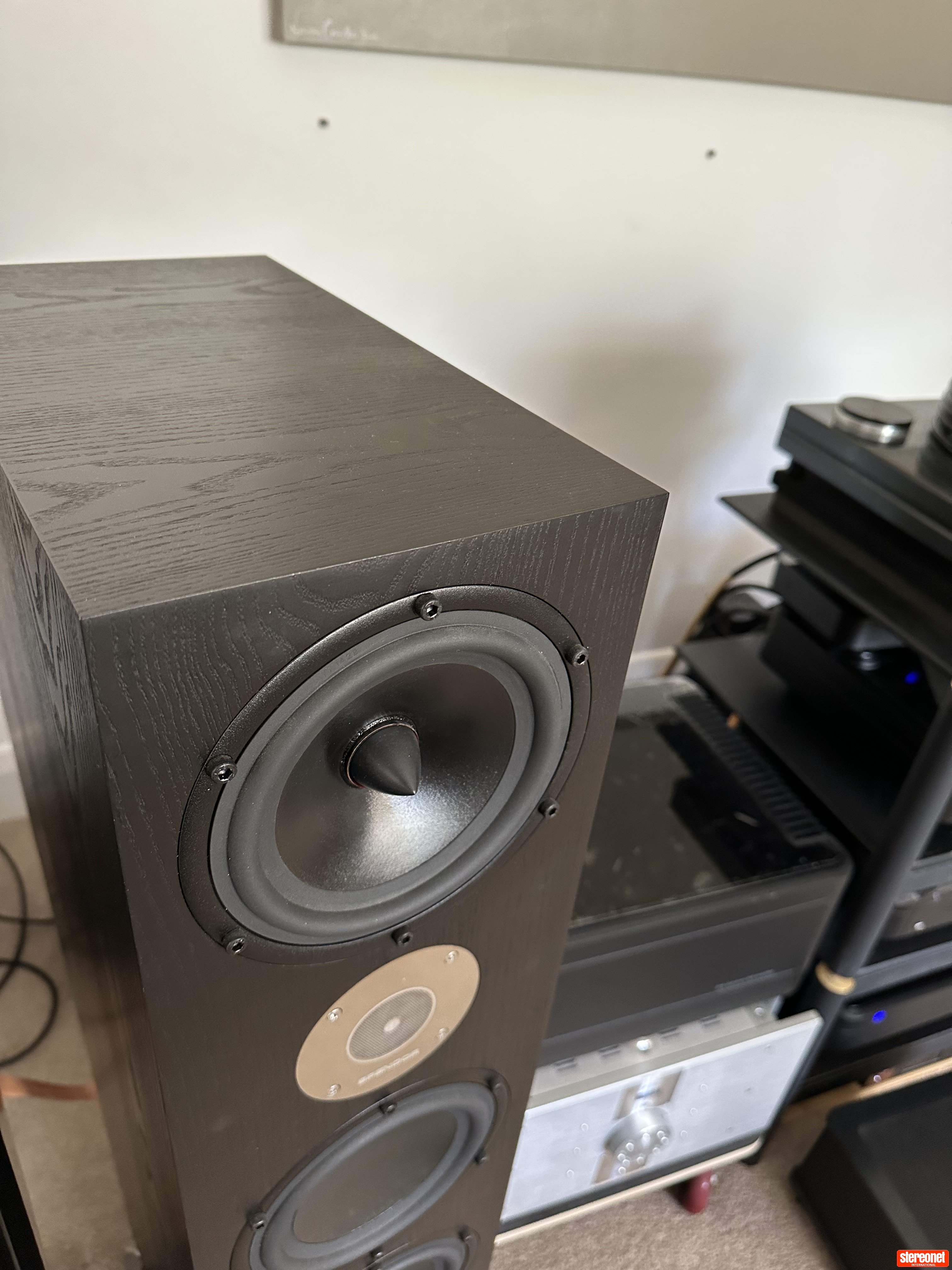 Spendor D9.2 Floorstanding Loudspeakers - Floorstanders & Large ...