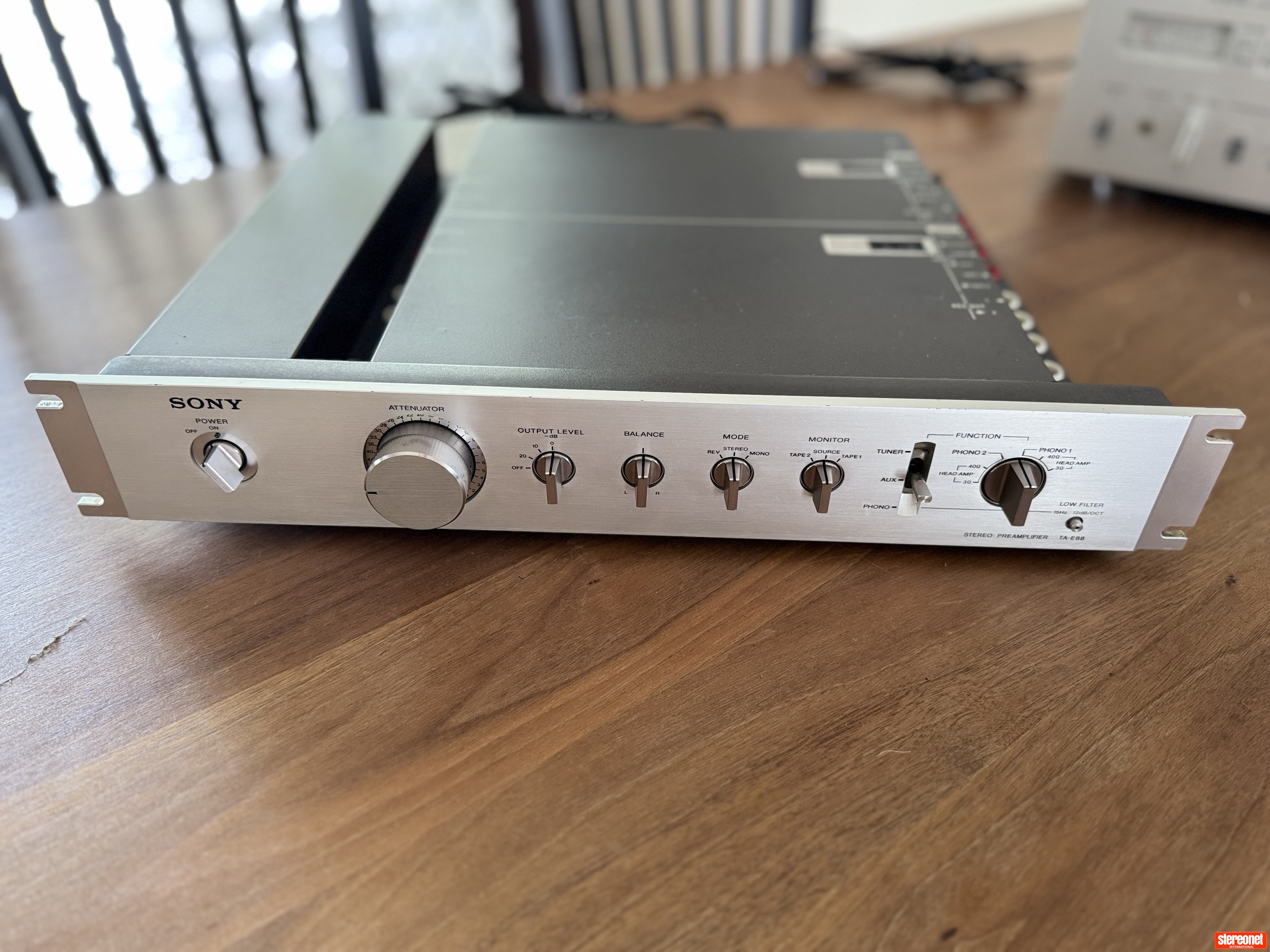 Sony TA-E88 Phono Preamplifier - Pre Amplifiers - StereoNET