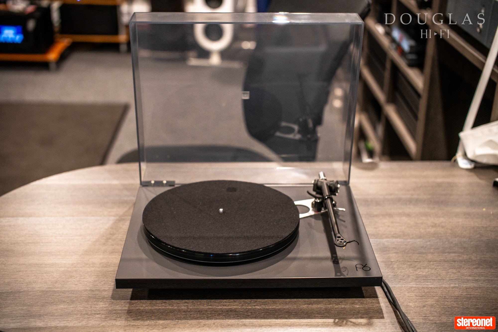 Rega P6 Turntable - Turntables & Record Players - StereoNET