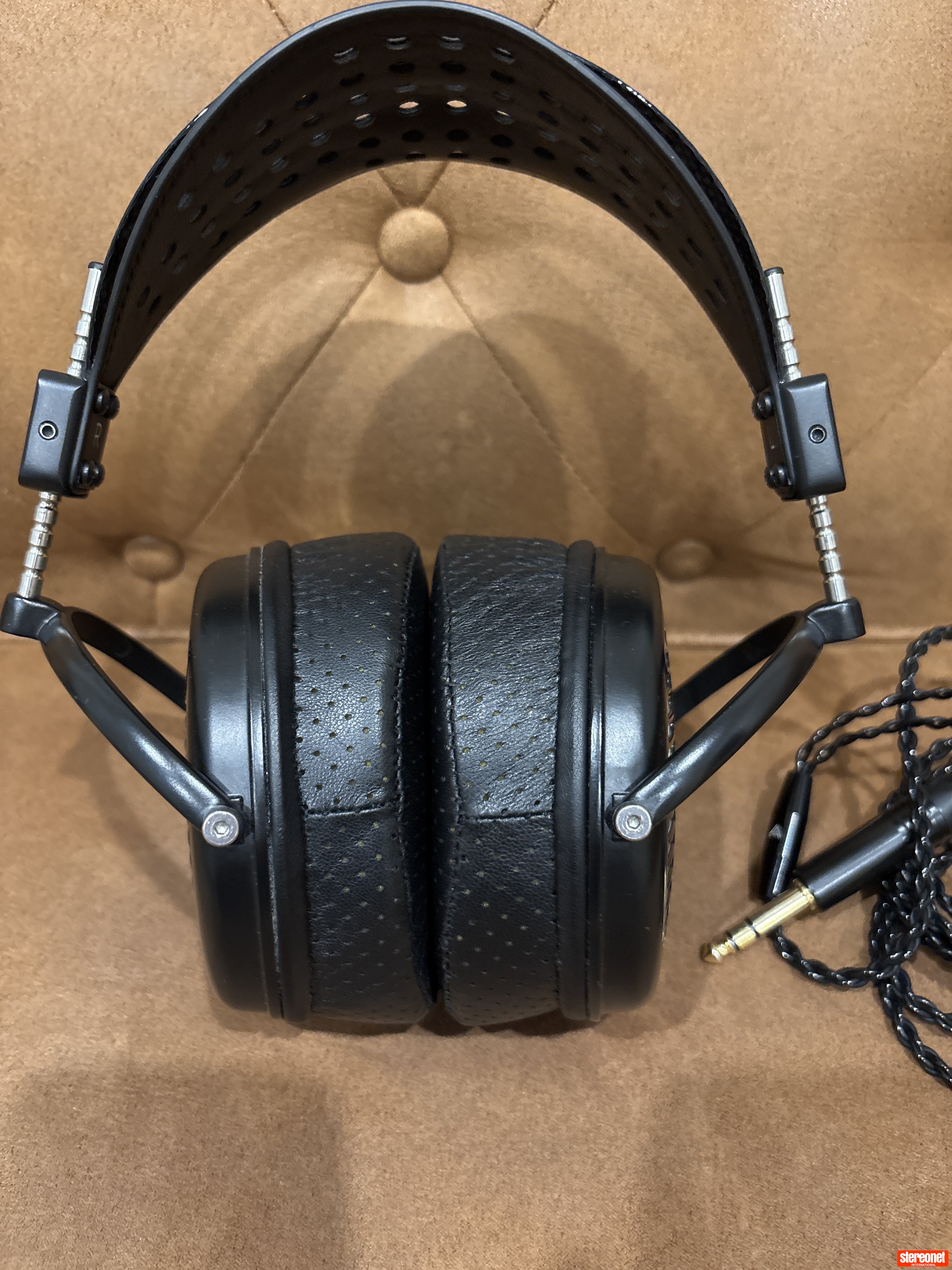 Audeze Mx4 Headphones - Over/On Ear - Headphones (Over/On Ear) - StereoNET