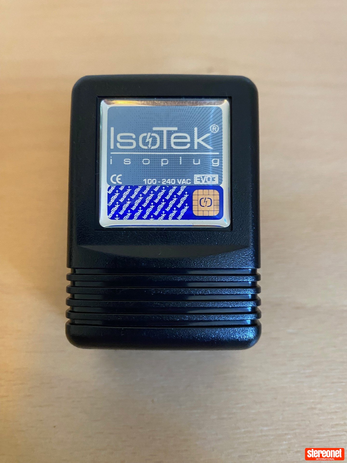 IsoTek EVO3 IsoPlug Power Filter - Power Filtering / Conditioning ...