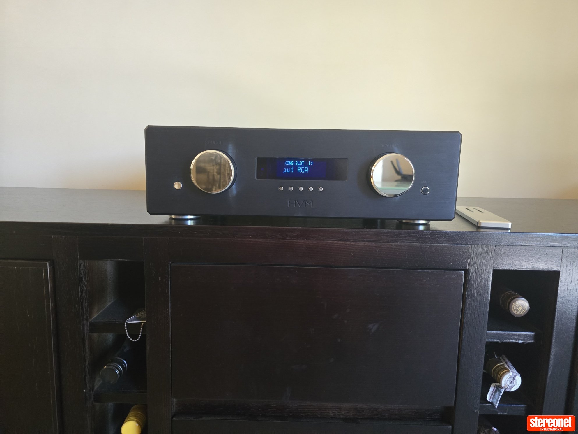 AVM Audio PA8 Pre Amplifier - Pre Amplifiers - StereoNET