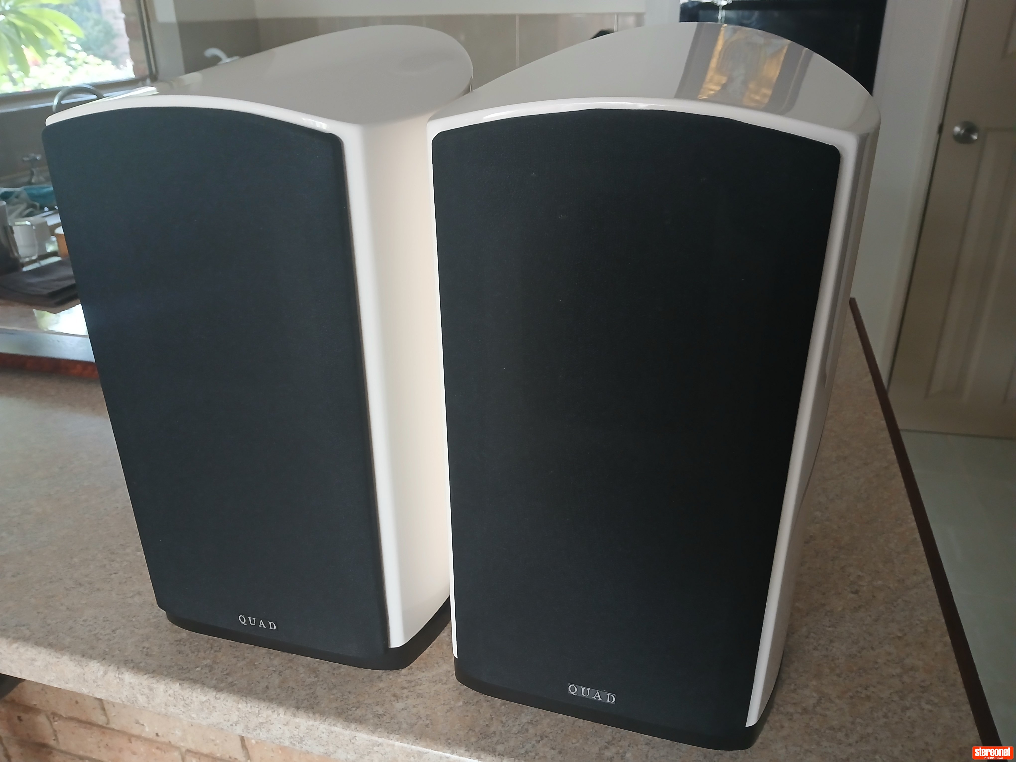 Quad Z2 Bookshelf Loudspeakers - Bookshelf & Small Monitors - StereoNET