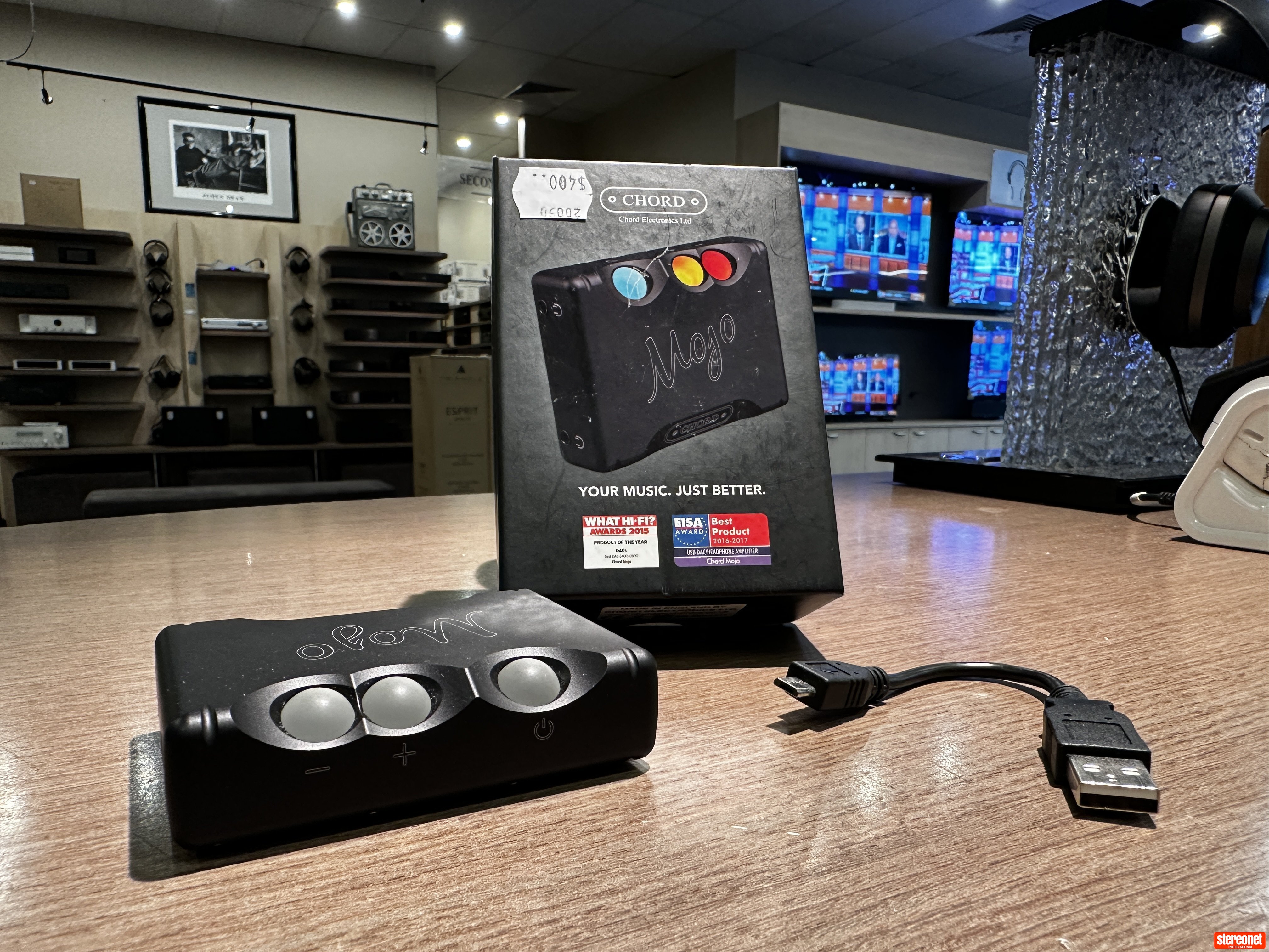 Chord Electronics MOJO Headphone Amplifier (with DAC) |﻿ DACs and Streamers