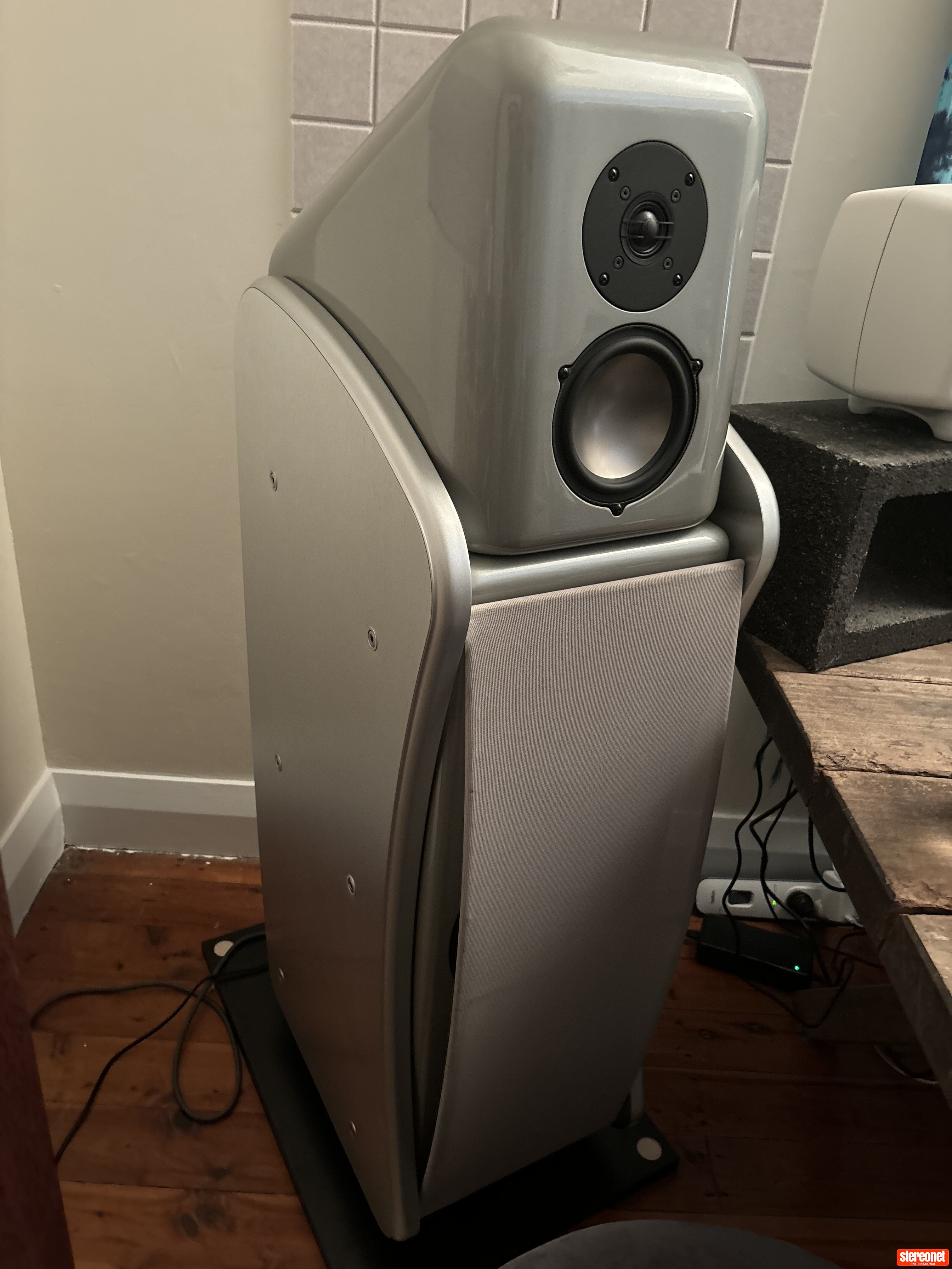 Revel Speakers Studio Floorstanding Loudspeakers - Floorstanders ...