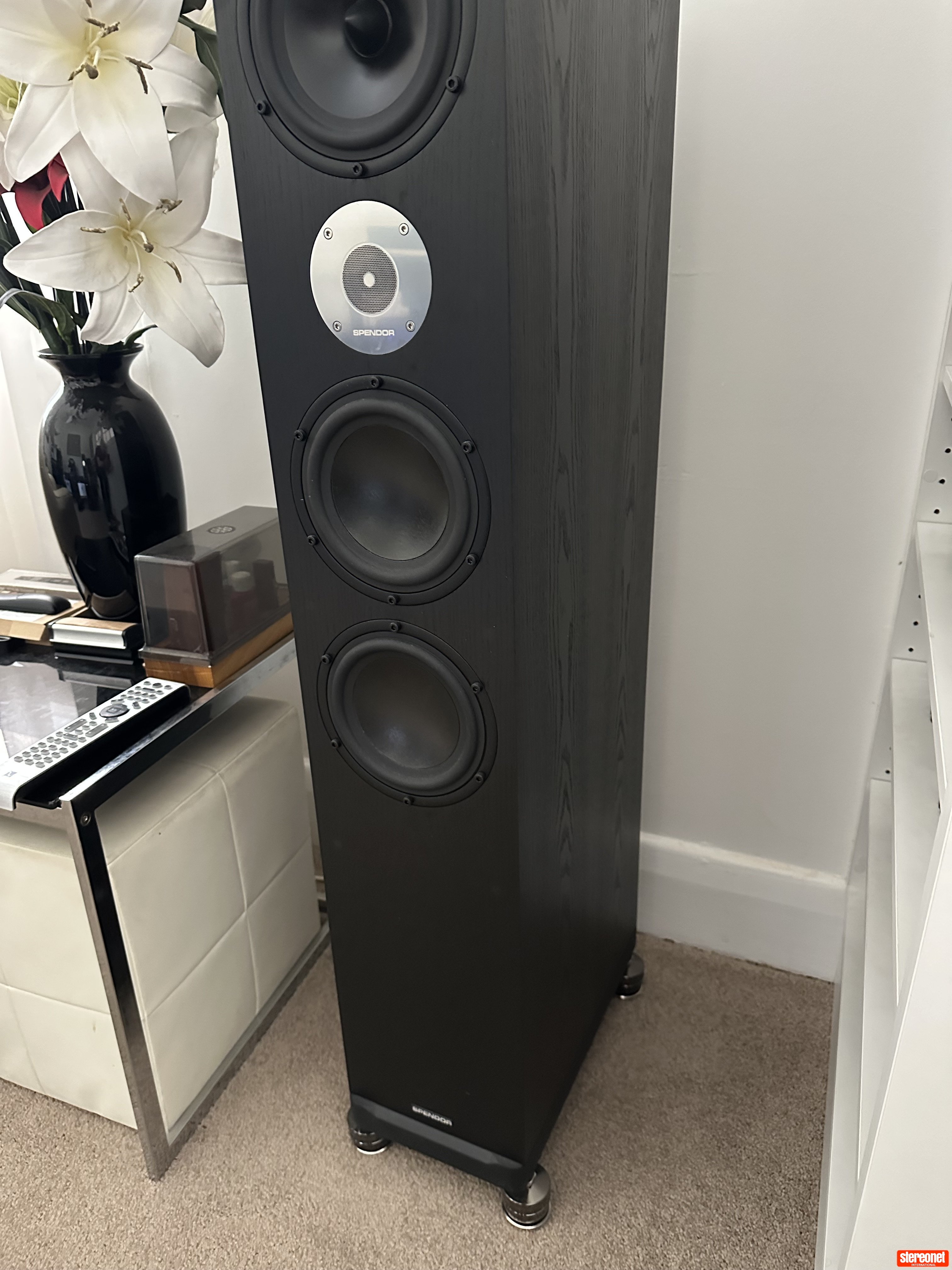 Spendor D9.2 Floorstanding Loudspeakers |﻿ Floorstanders & Large Monitors