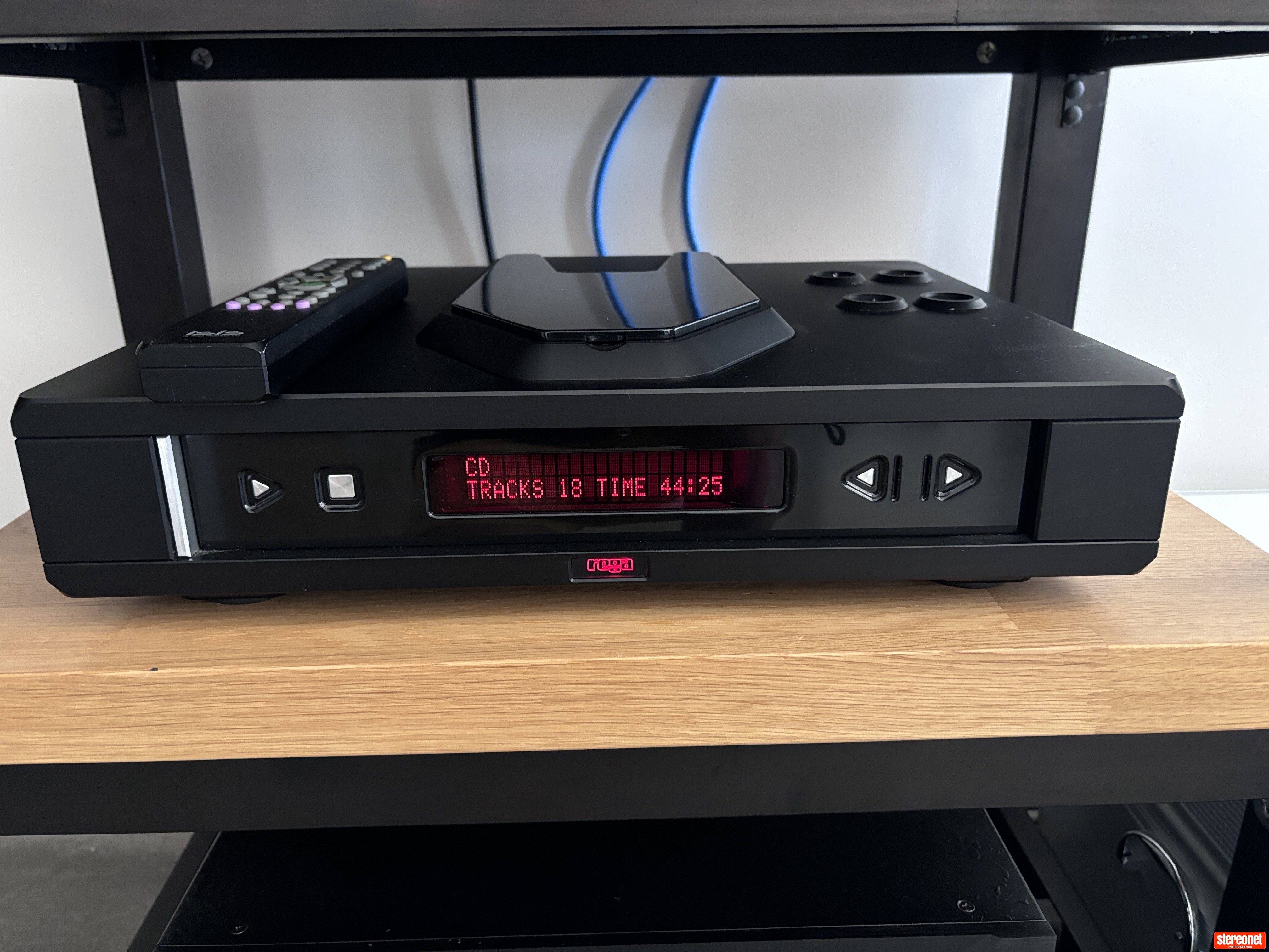 Rega Isis Valve CD Player - CD/SACD Players & Transport - StereoNET