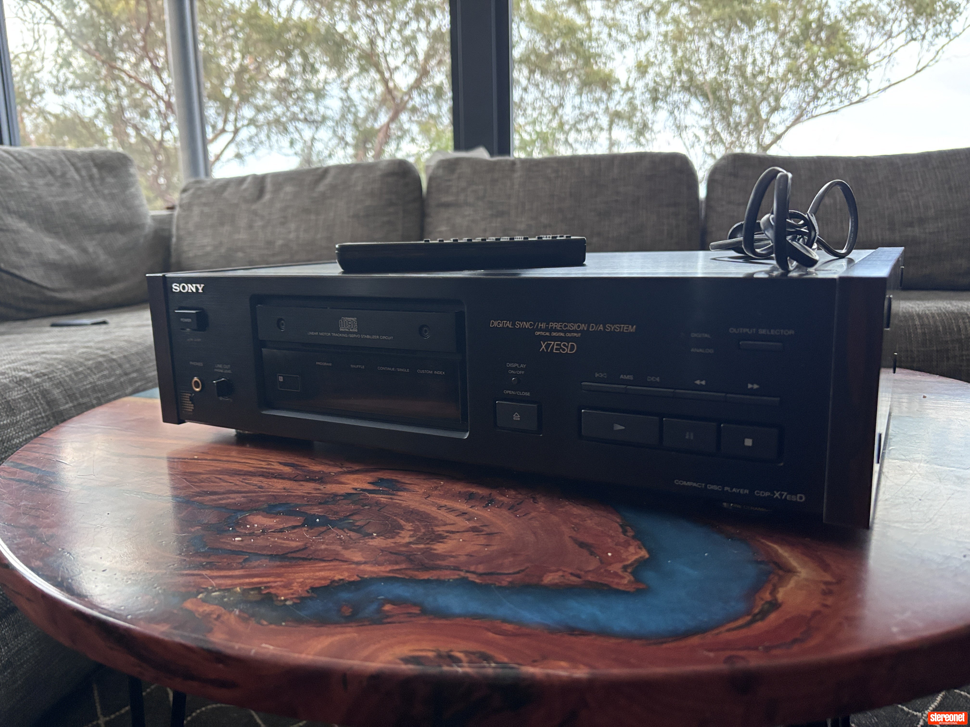 Sony X7 ESD CD Player - CD/SACD Players & Transport - StereoNET