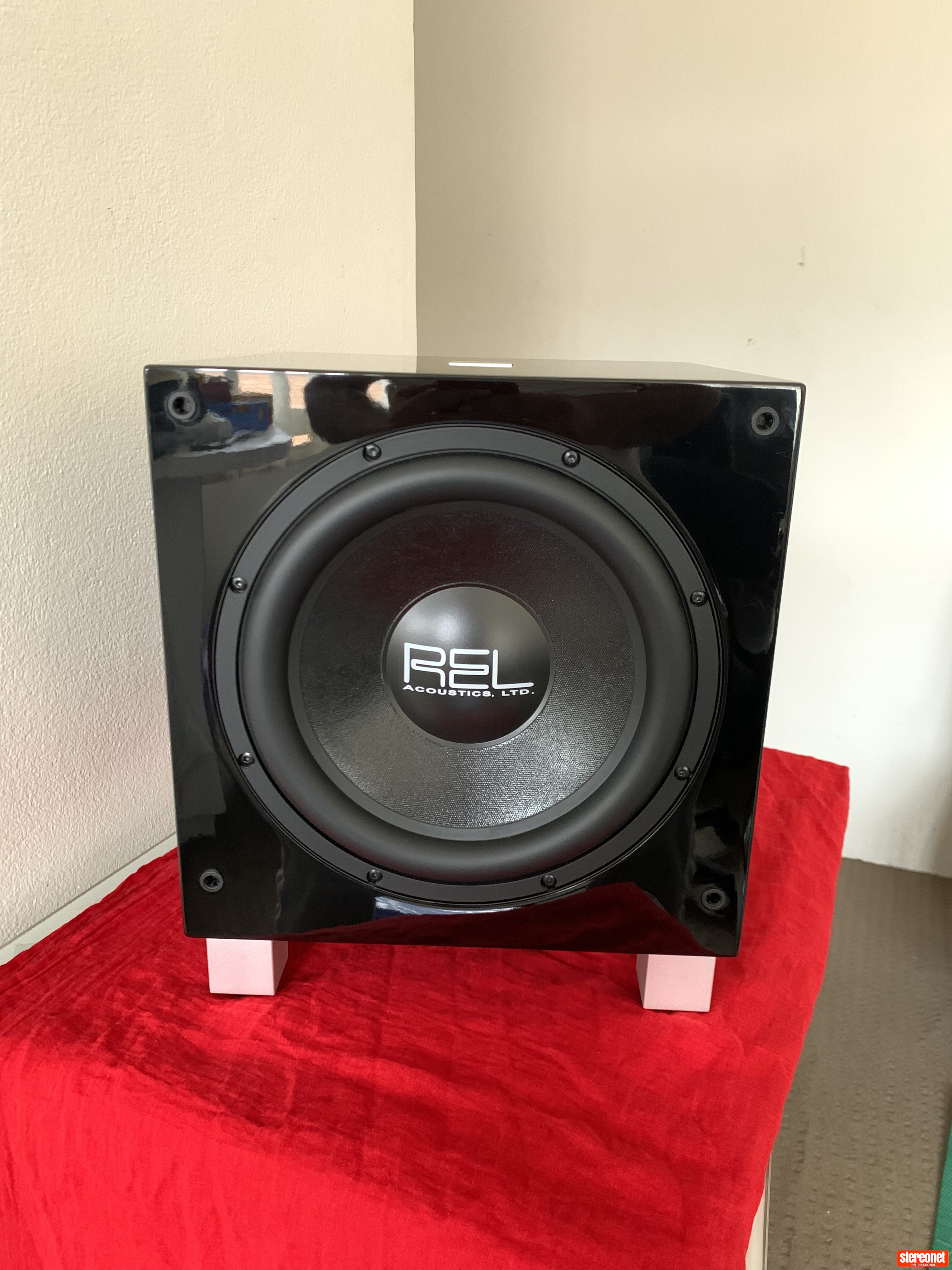 REL Acoustics SERIE T7 Subwoofer (Active / Powered) - Subwoofers ...