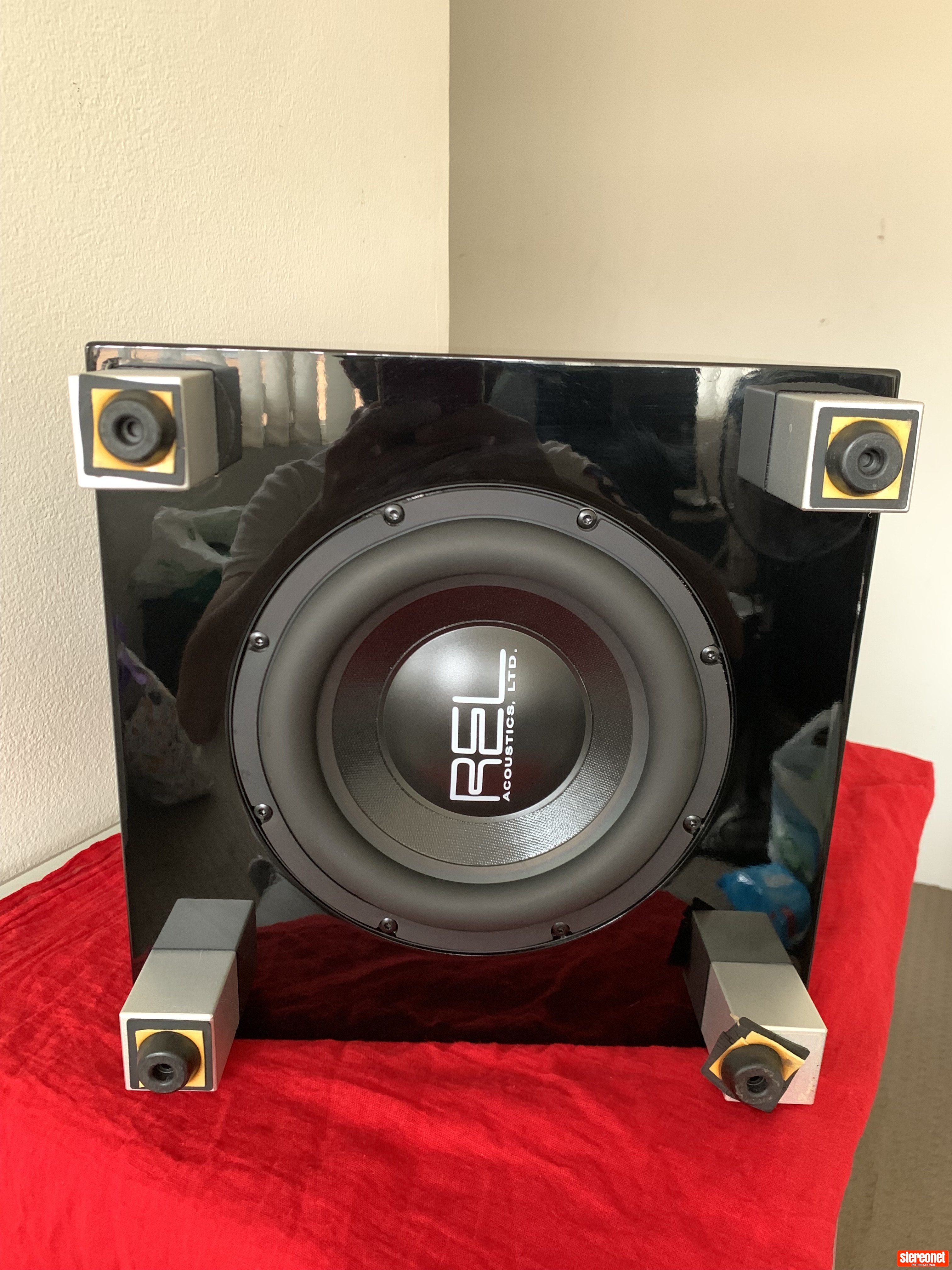 REL Acoustics SERIE T7 Subwoofer (Active / Powered) - Subwoofers ...