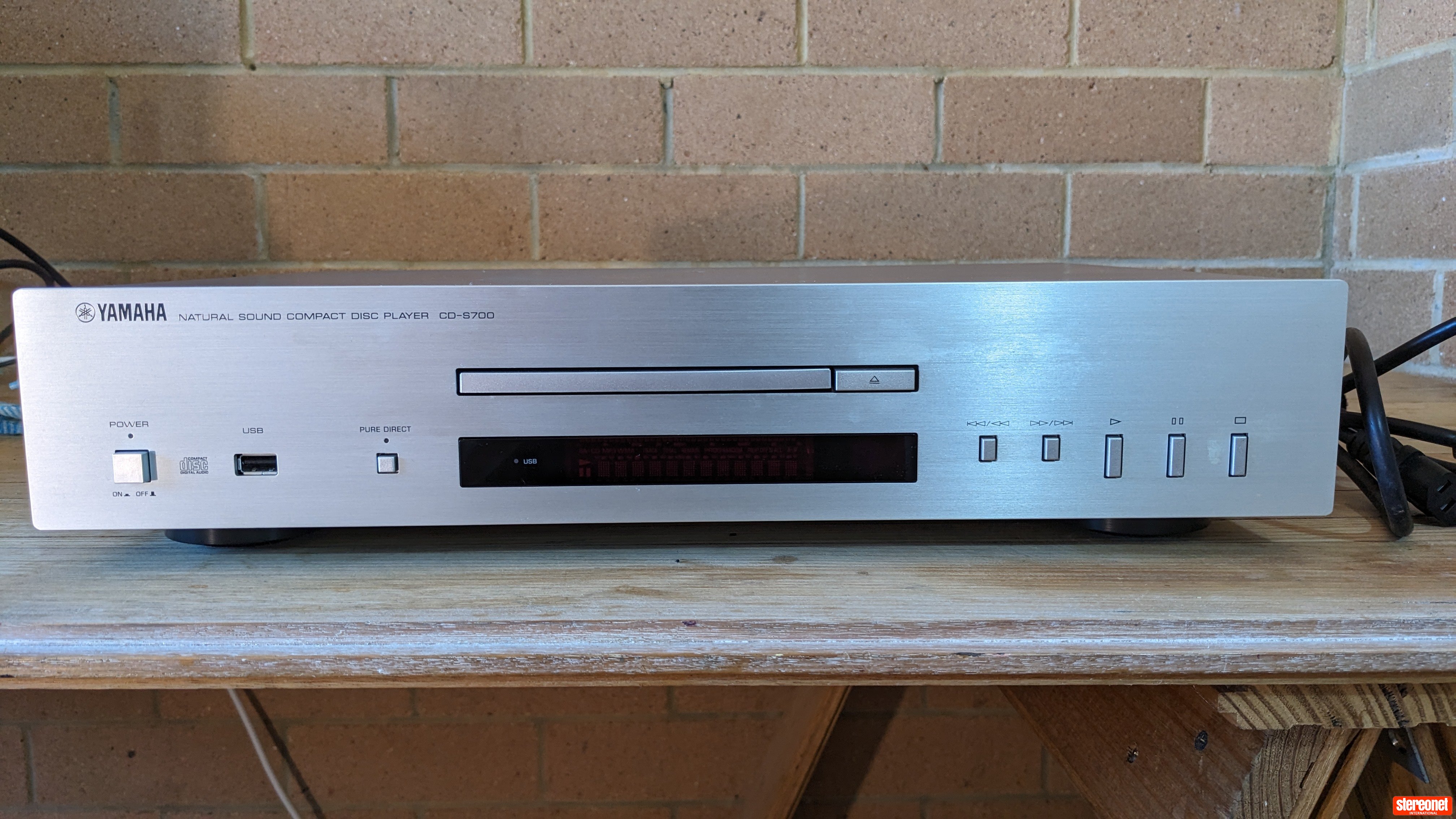 Yamaha CD-700 CD Player - CD/SACD Players & Transport - StereoNET