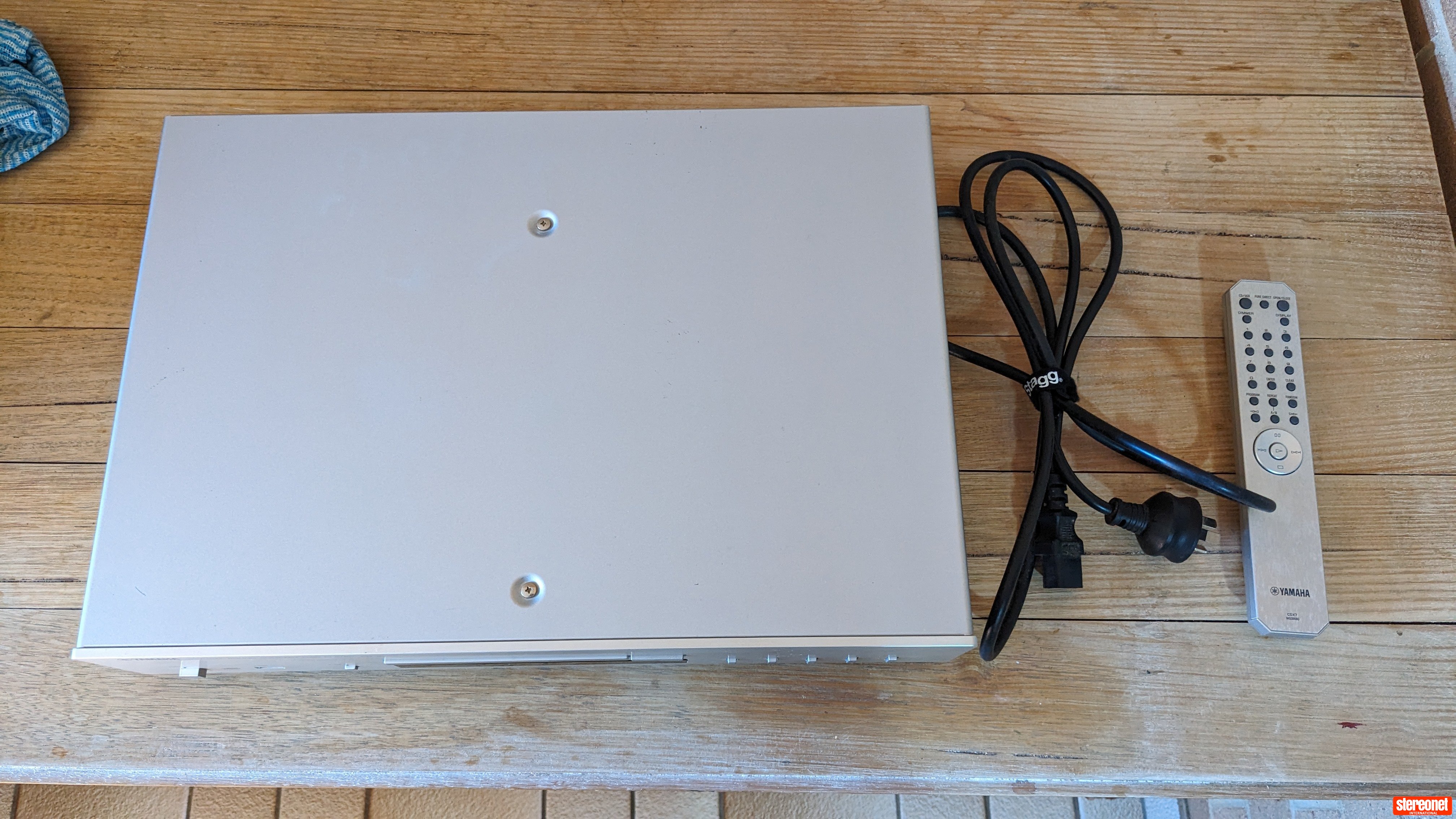 Yamaha CD-700 CD Player - CD/SACD Players & Transport - StereoNET