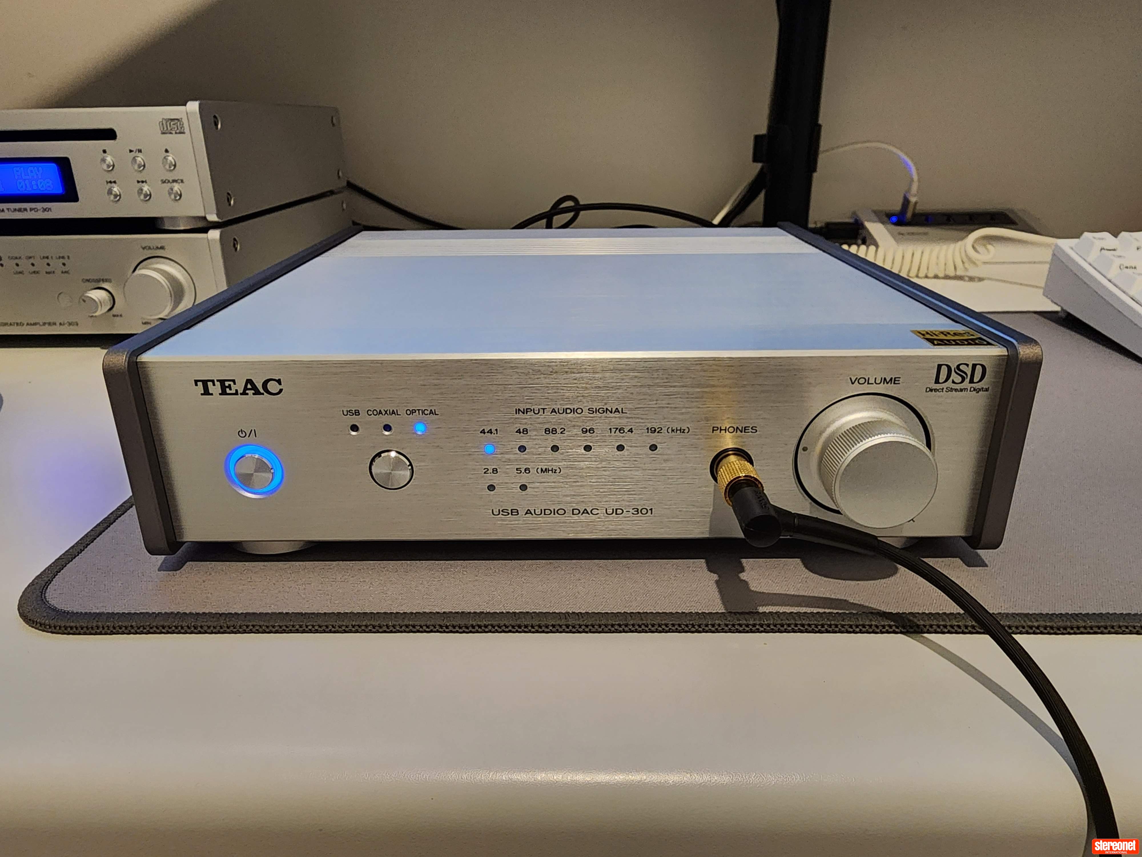 TEAC UD-301 Digital Analog Converter (DAC) - Headphone Amps & DACs - StereoNET
