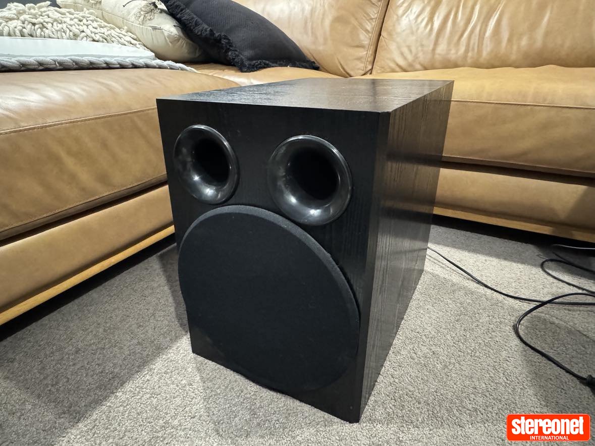 AMC B1-30 Subwoofer (Active / Powered) - Subwoofers - StereoNET