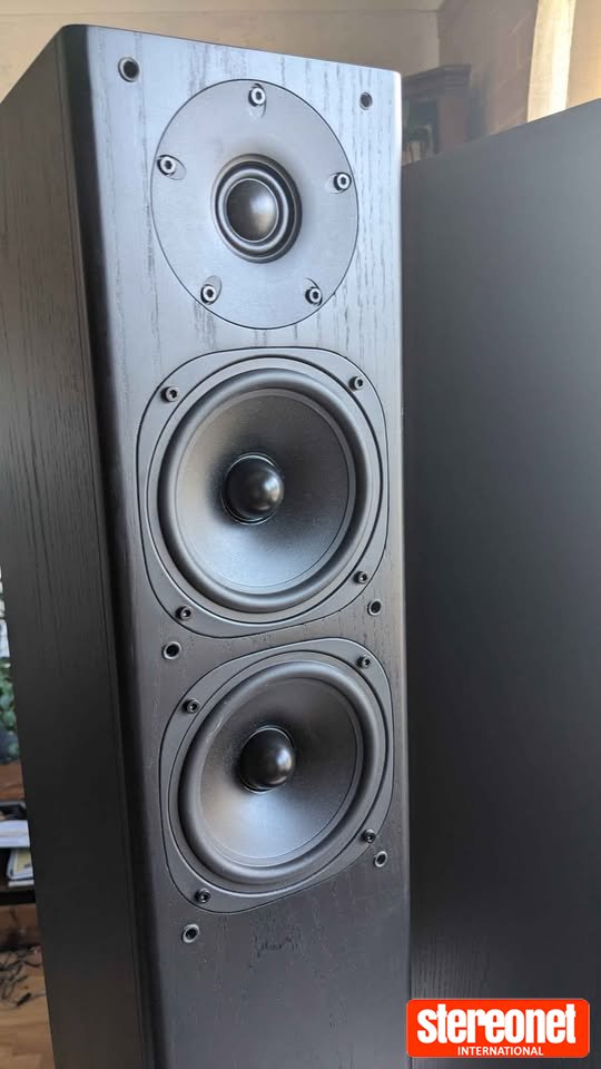 Castle Acoustics Knight 4 Floorstanding Loudspeakers - Floorstanders ...