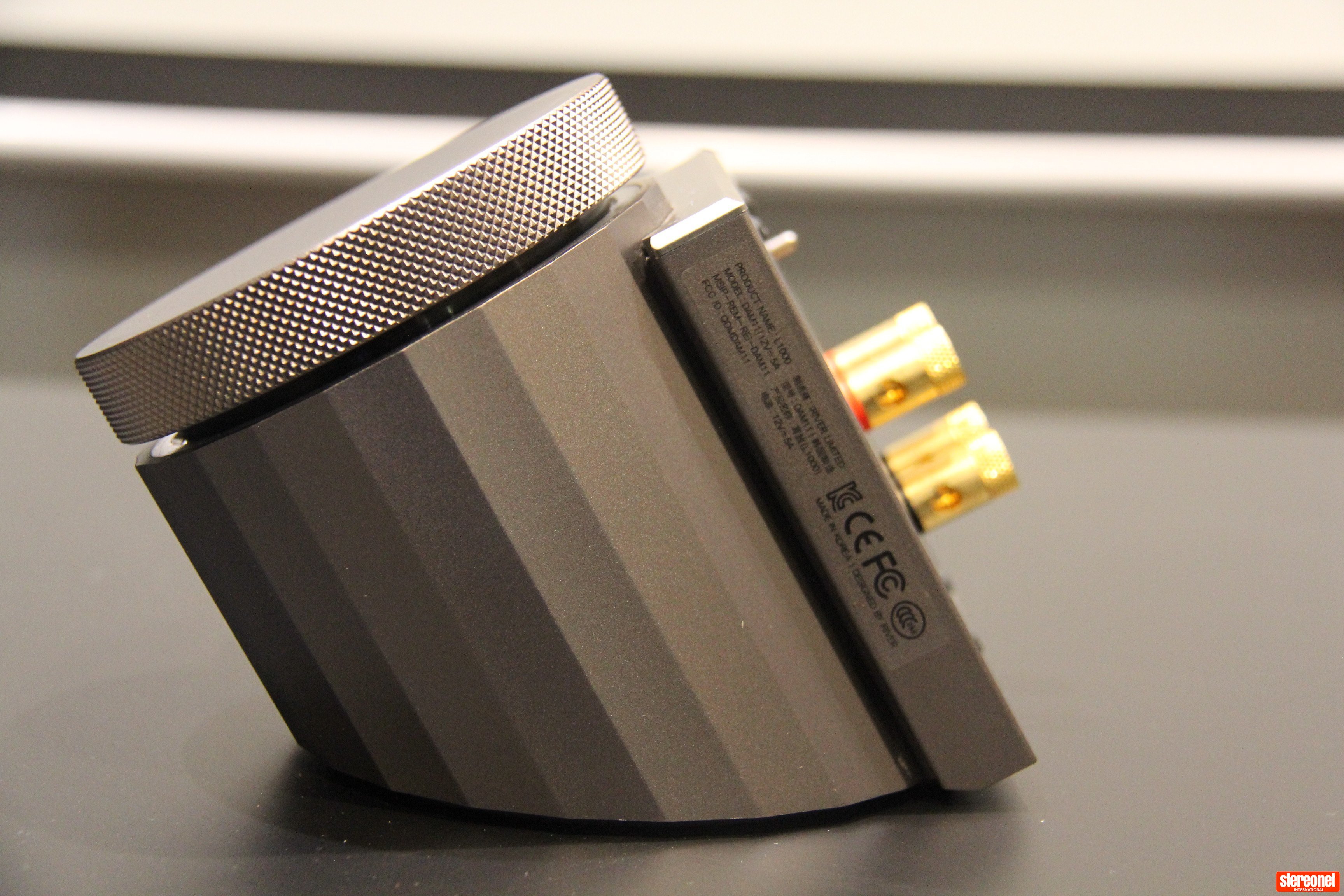 Astell&Kern ACRO L1000 Headphone Amplifier (with DAC) - Headphone Amps ...