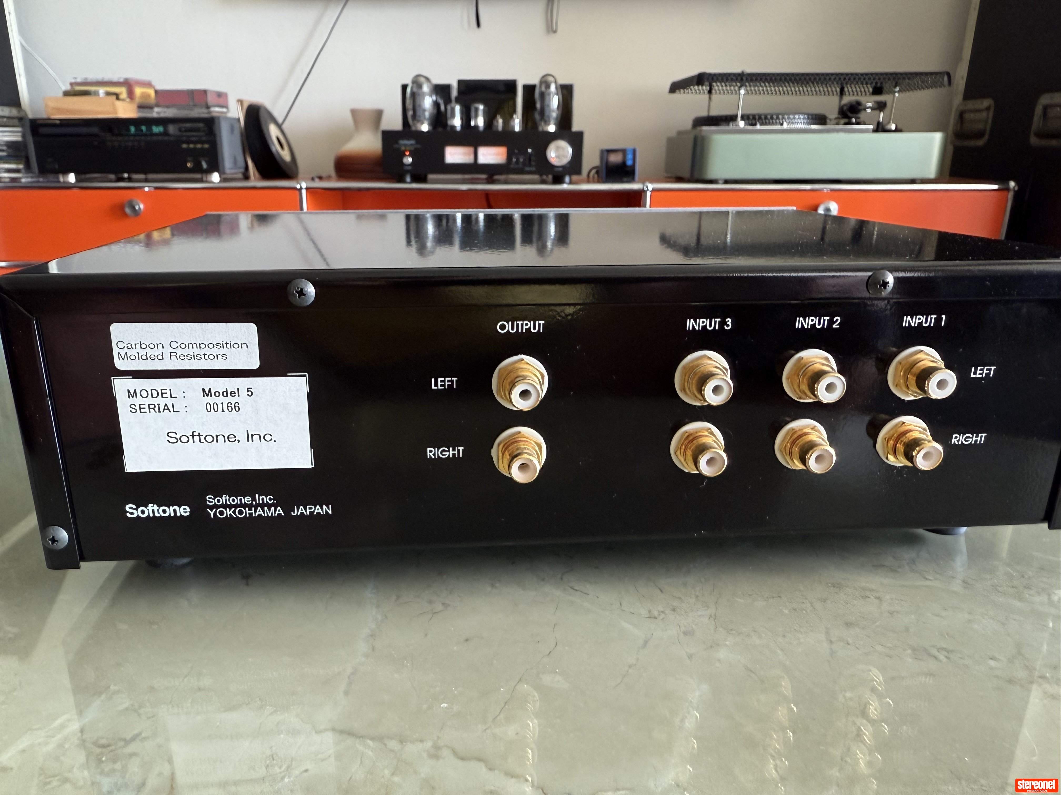 SoftOne Model 5 Pre Amplifier - Pre Amplifiers - StereoNET