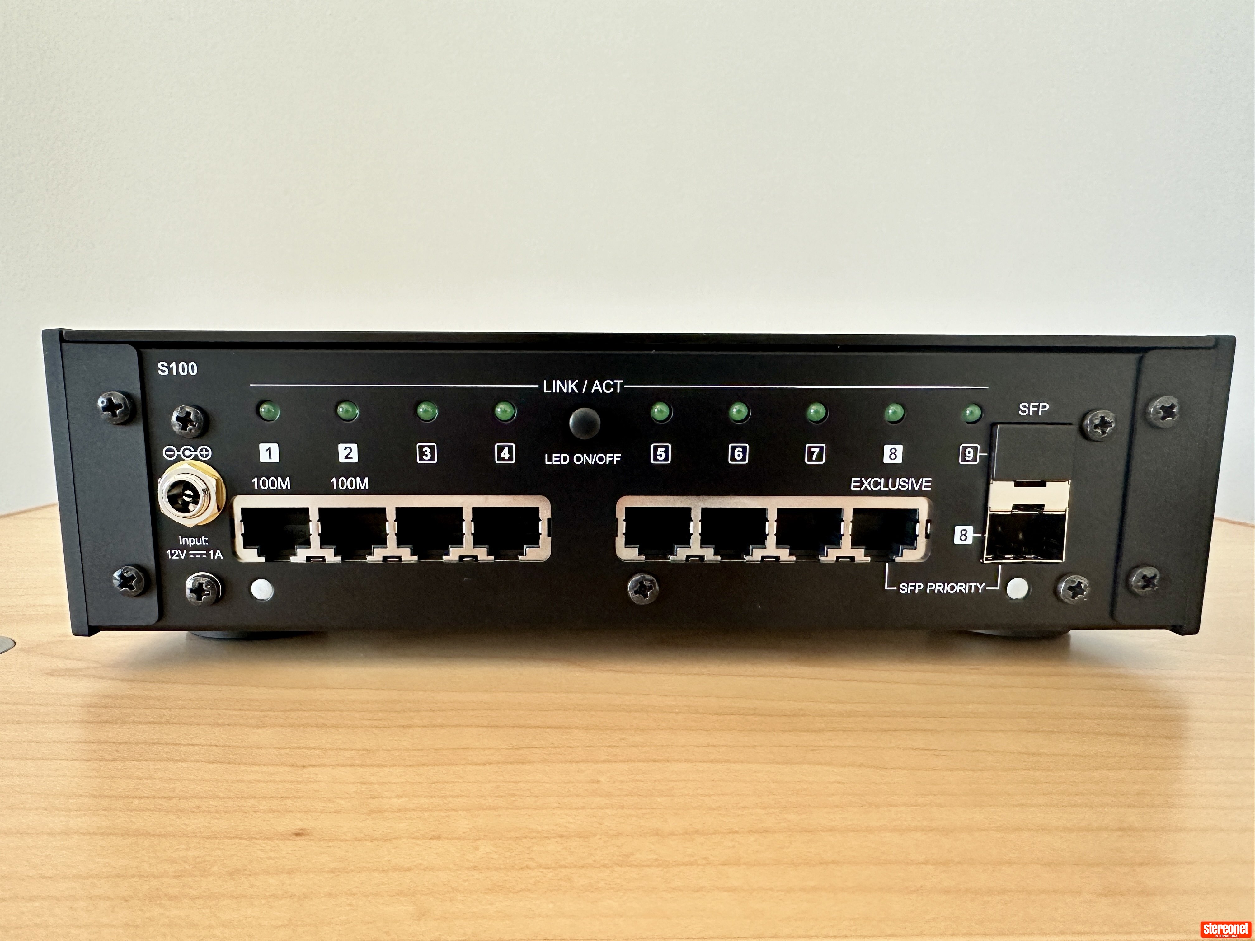 Melco S100/2 Network Switch - Networking / Ethernet - StereoNET