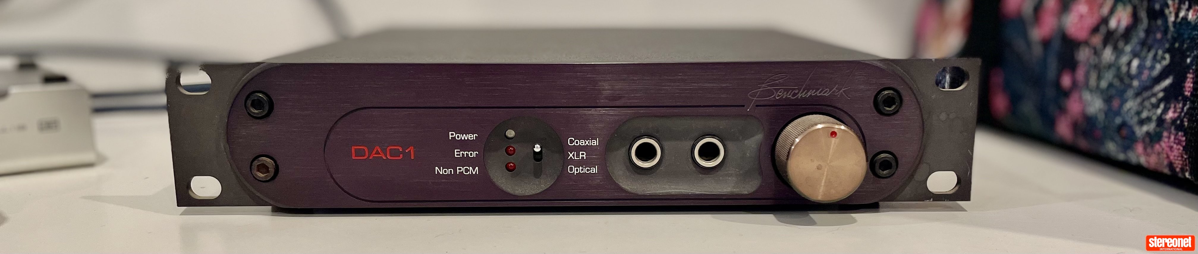 Benchmark DAC 1 Digital Analog Converter (DAC) - DACs and Streamers ...