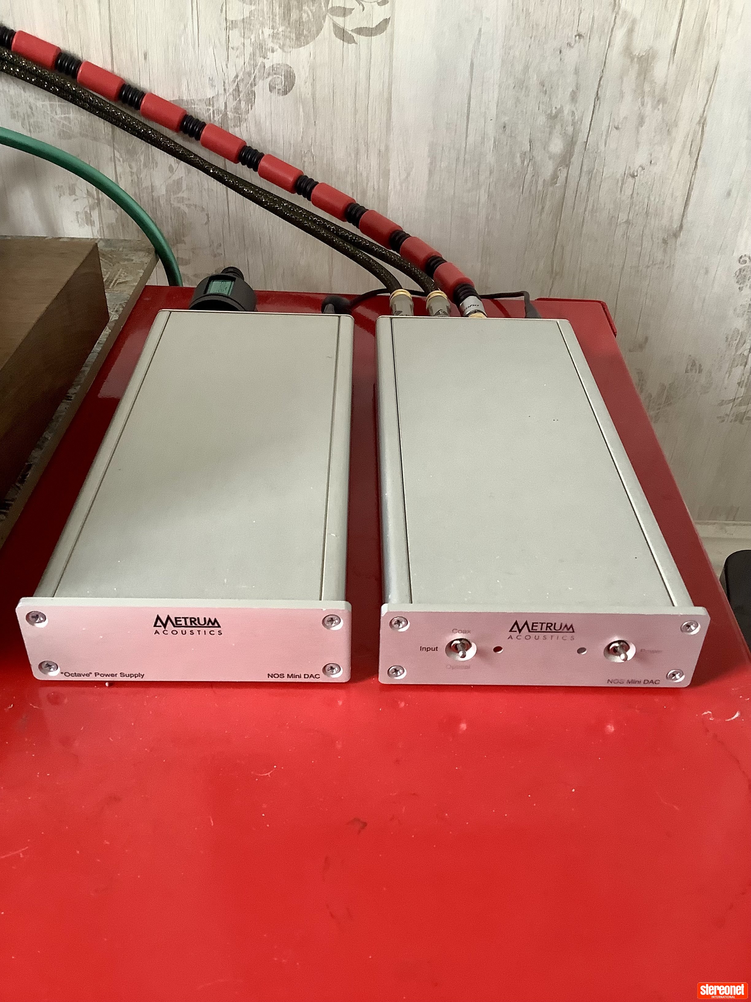 Metrum Octave Digital Analog Converter (DAC) - DACs and Streamers ...