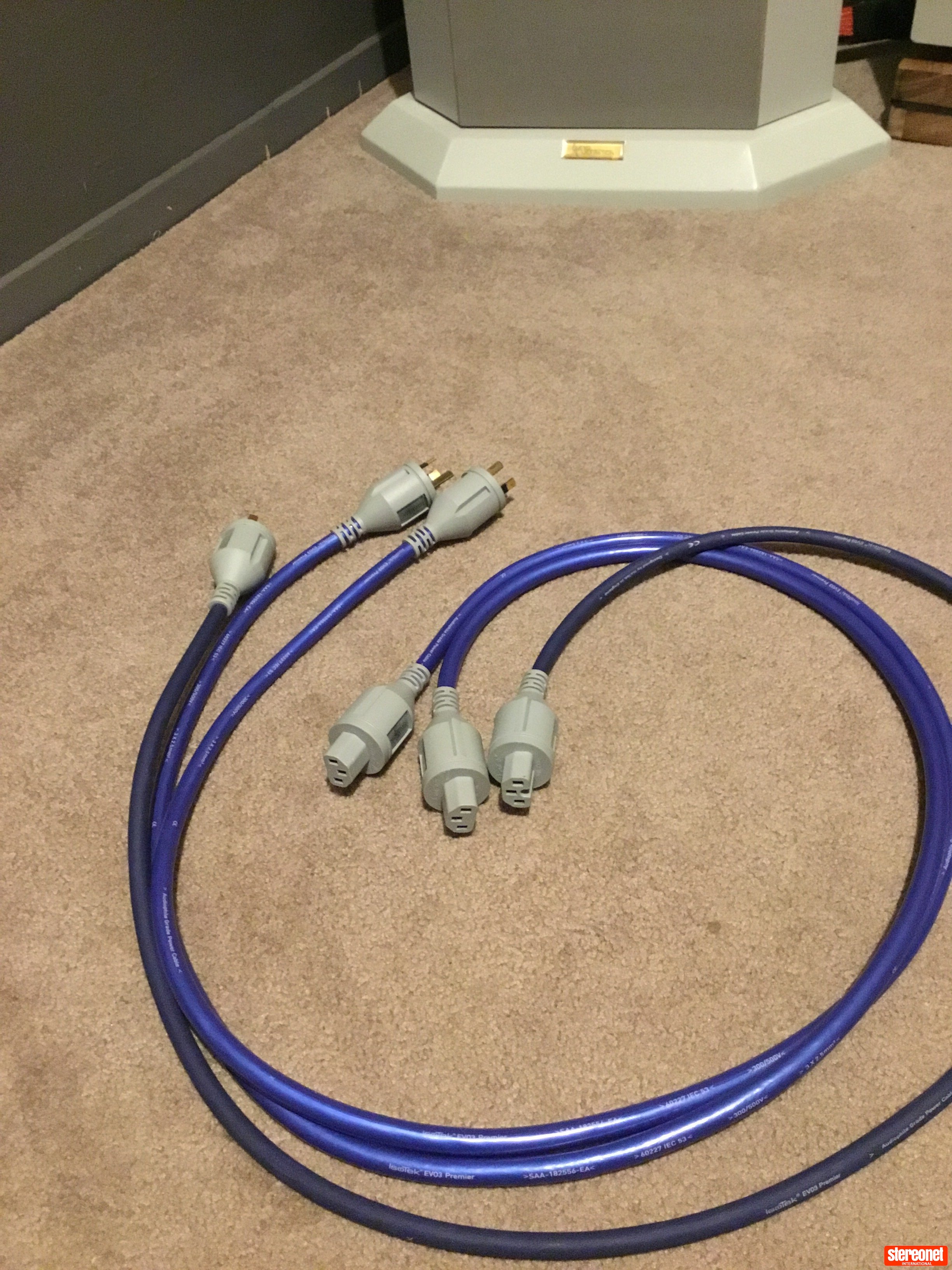IsoTek Premier EVO 3 Power Cable - Power Cables - StereoNET