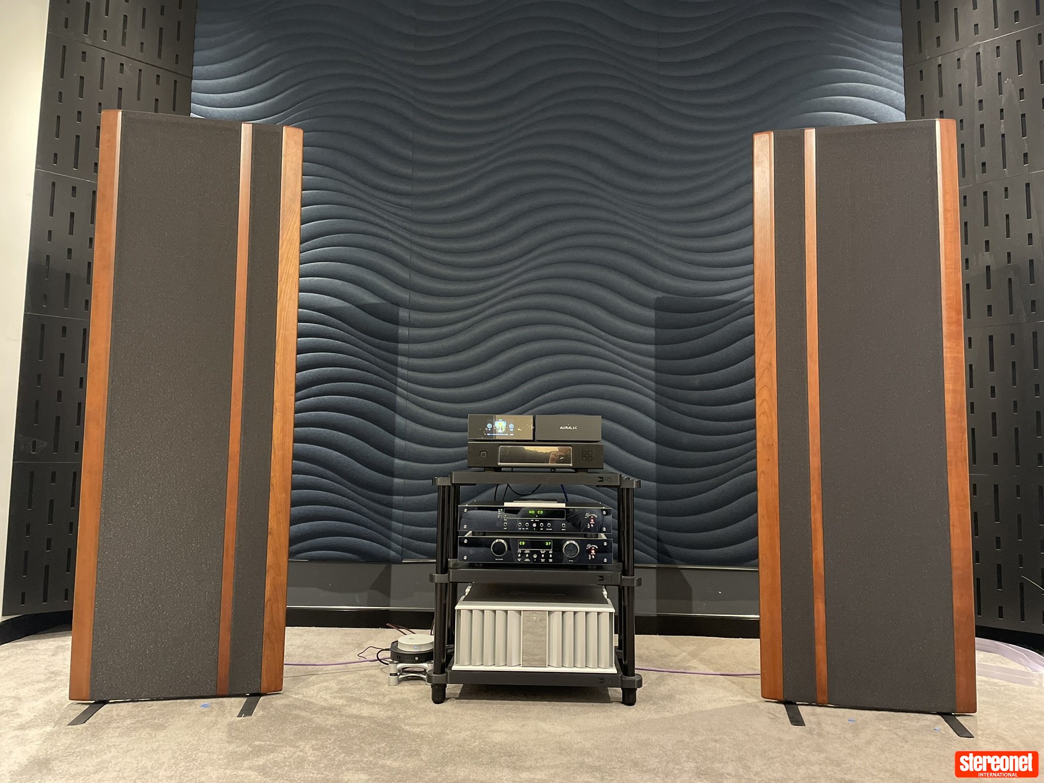 Magnepan MG3.6R Floorstanding Loudspeakers - Floorstanders & Large ...