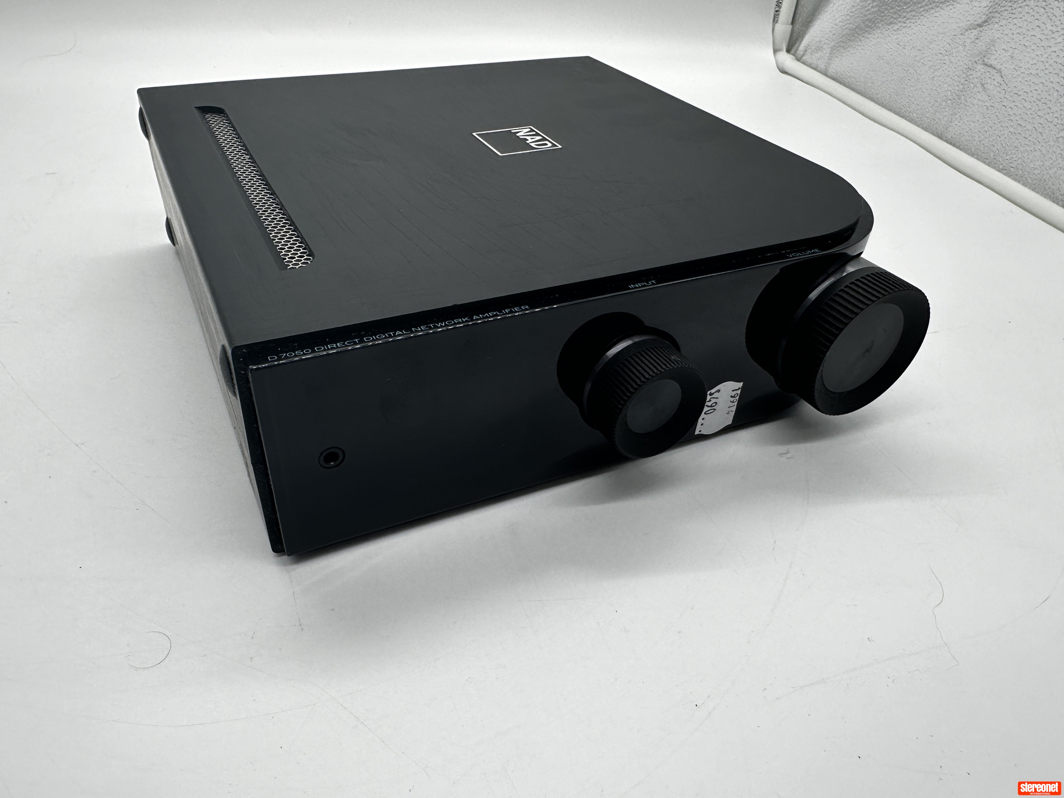 NAD Electronics D7050 Integrated Amplifier (Solid State) - Integrated ...