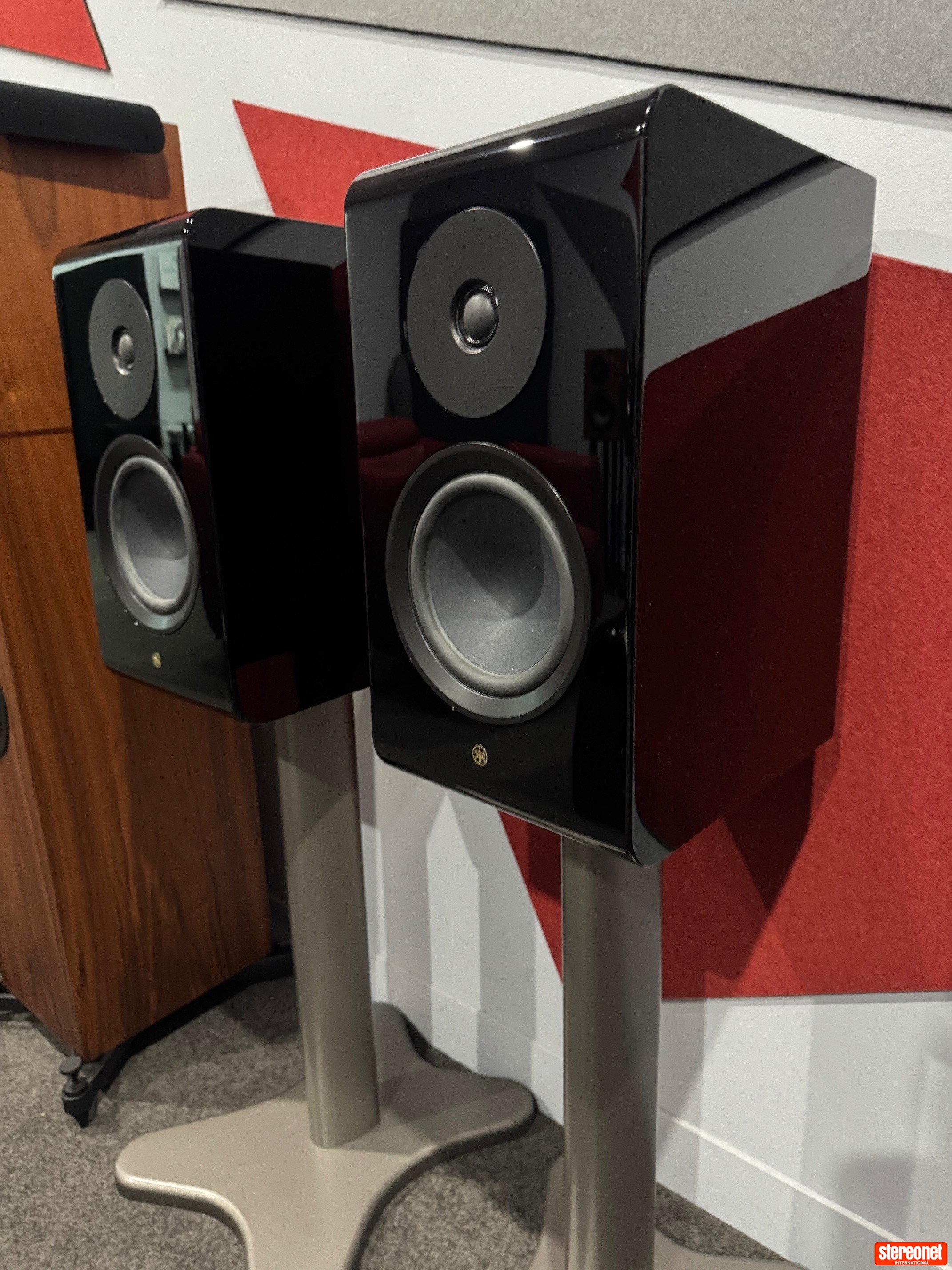 NS-800 Bookshelf Loudspeakers - Bookshelf & Small Monitors - StereoNET