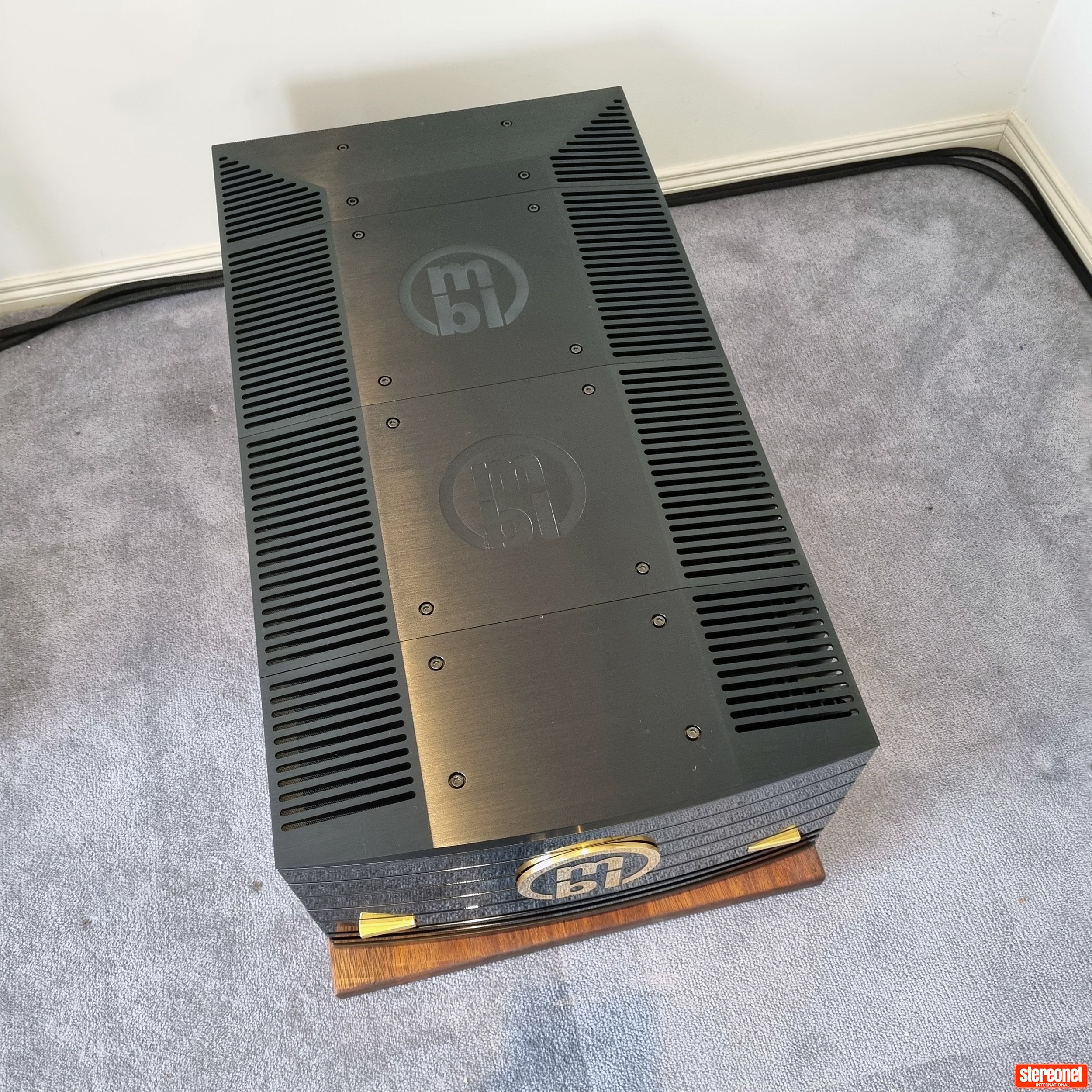 MBL 9011 Power Amplifier - Power Amplifiers - StereoNET