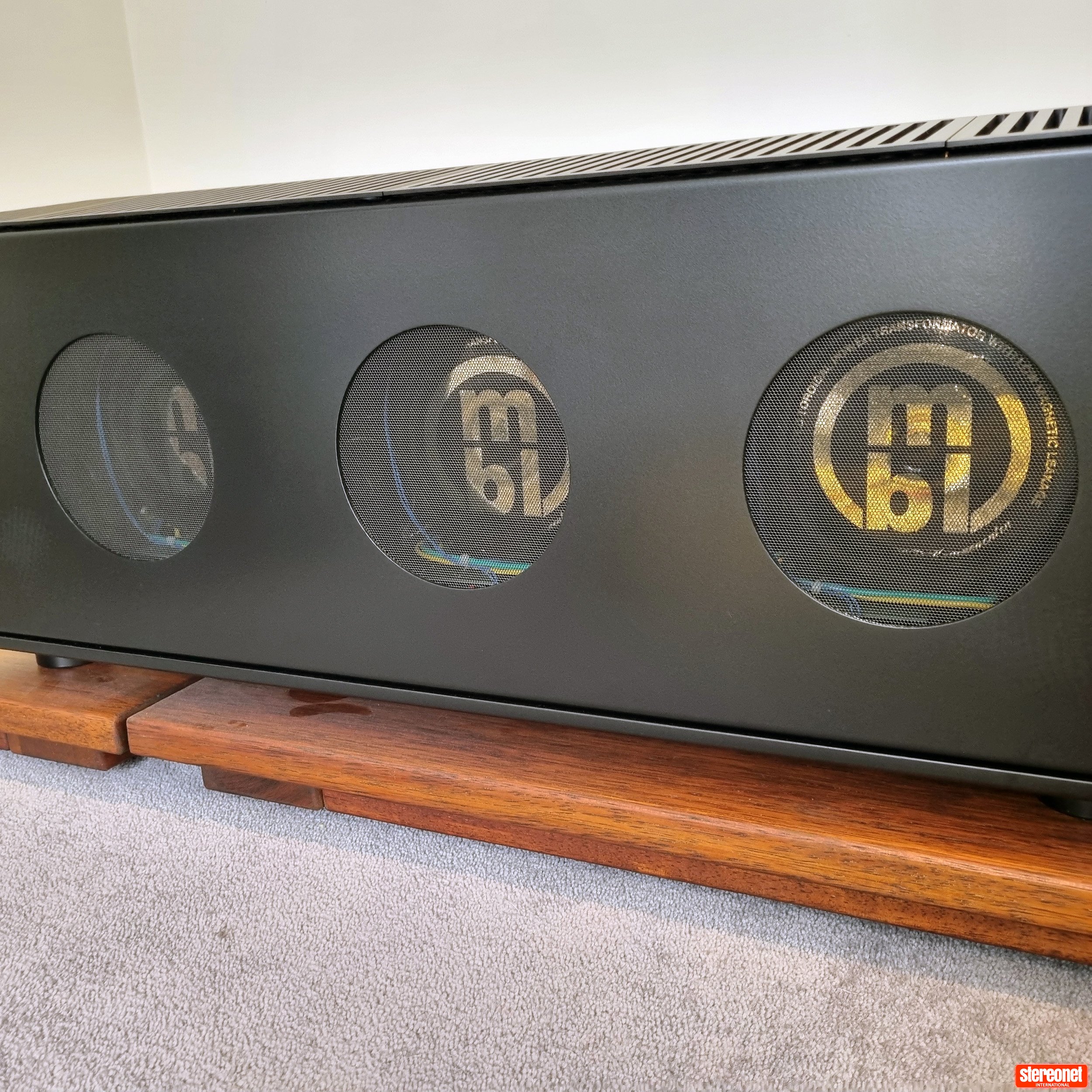 MBL 9011 Power Amplifier - Power Amplifiers - StereoNET